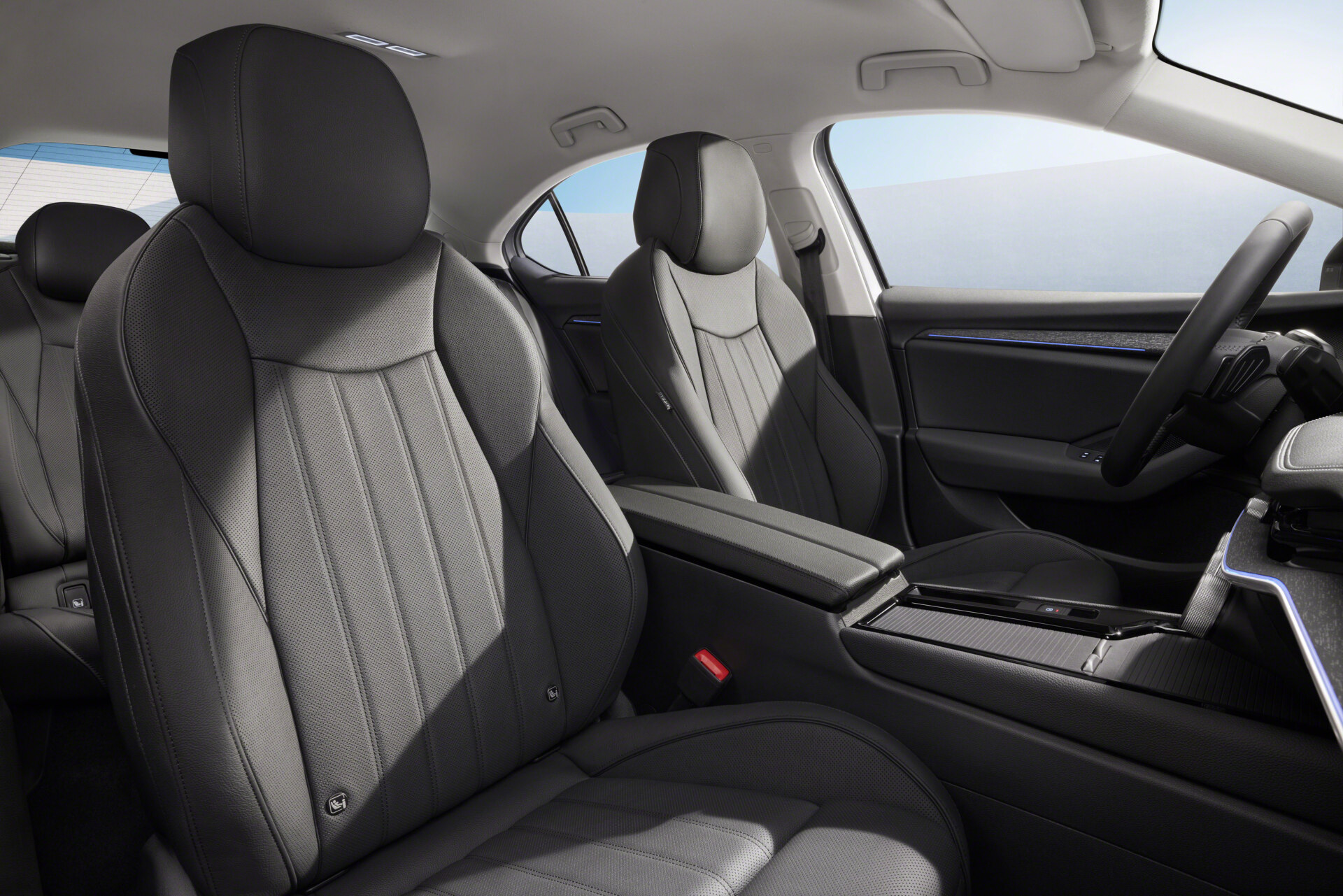 Der neue Škoda Superb: superb im wahrsten Sinne des Wortes - Škoda ...