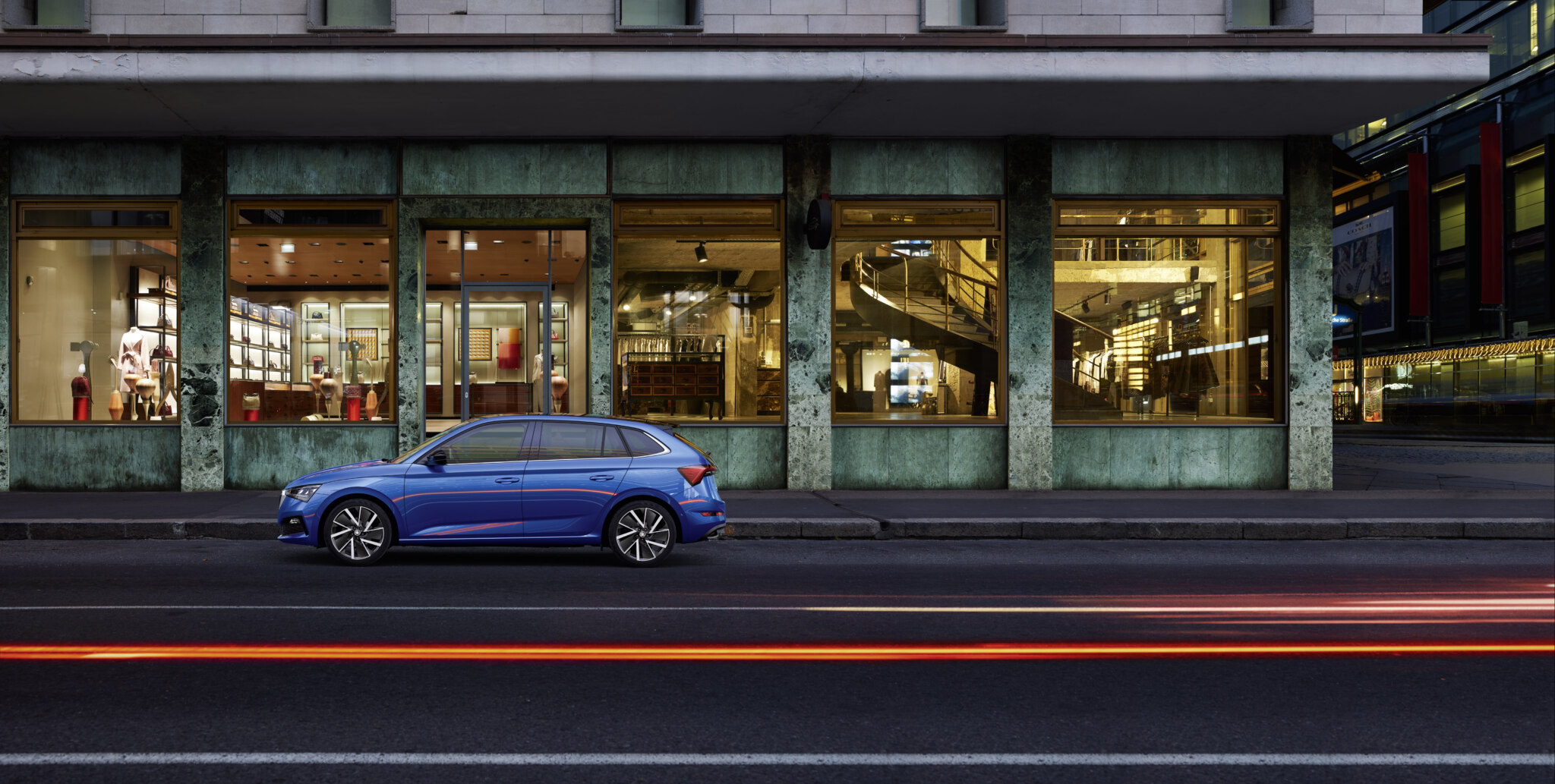 Škoda Sportfahrwerk und Adaptive Fahrwerksregelung DCC - Škoda Storyboard