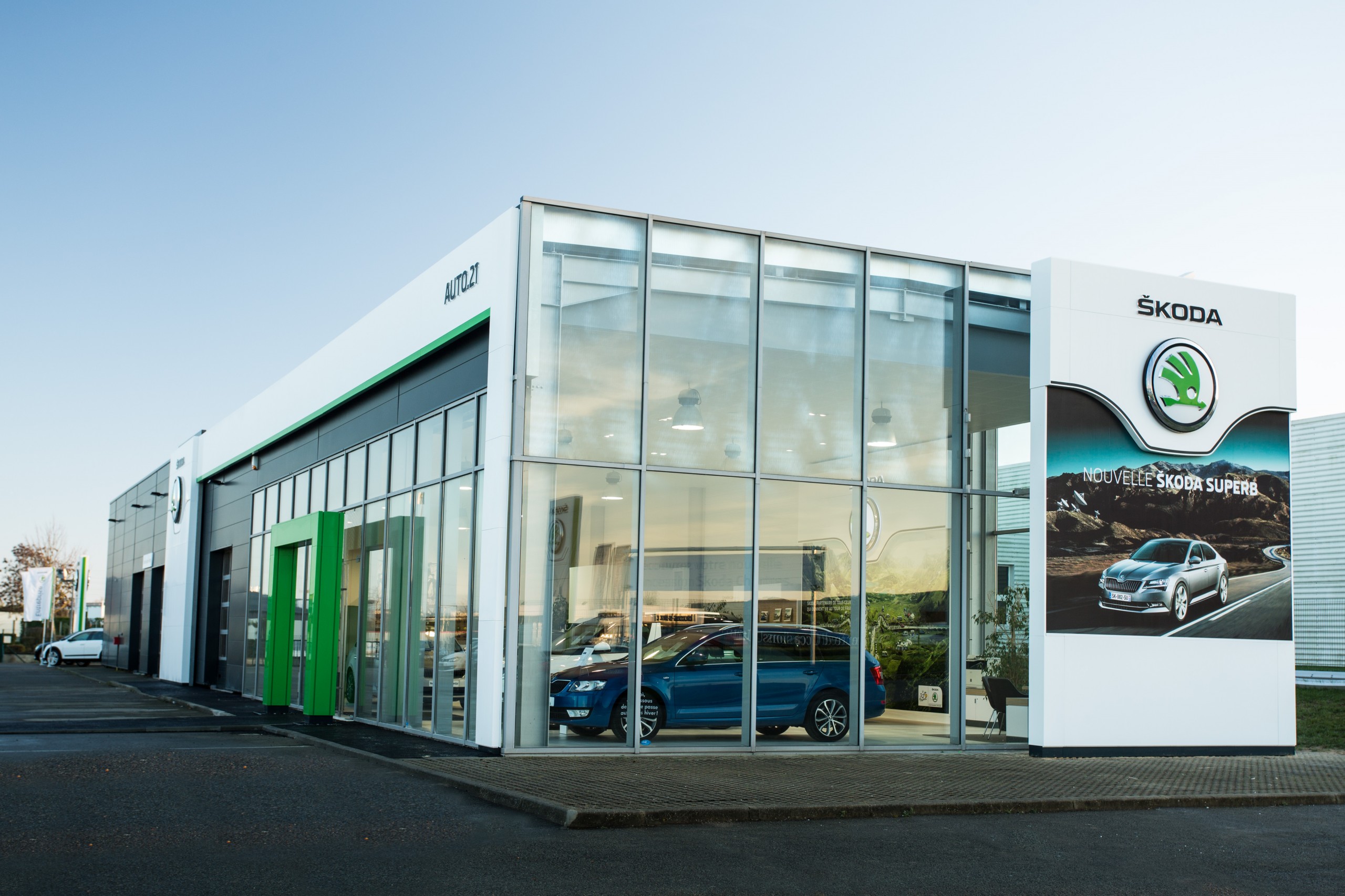1500 ŠKODA Dealerships Now Feature New Corporate Design - Škoda Storyboard