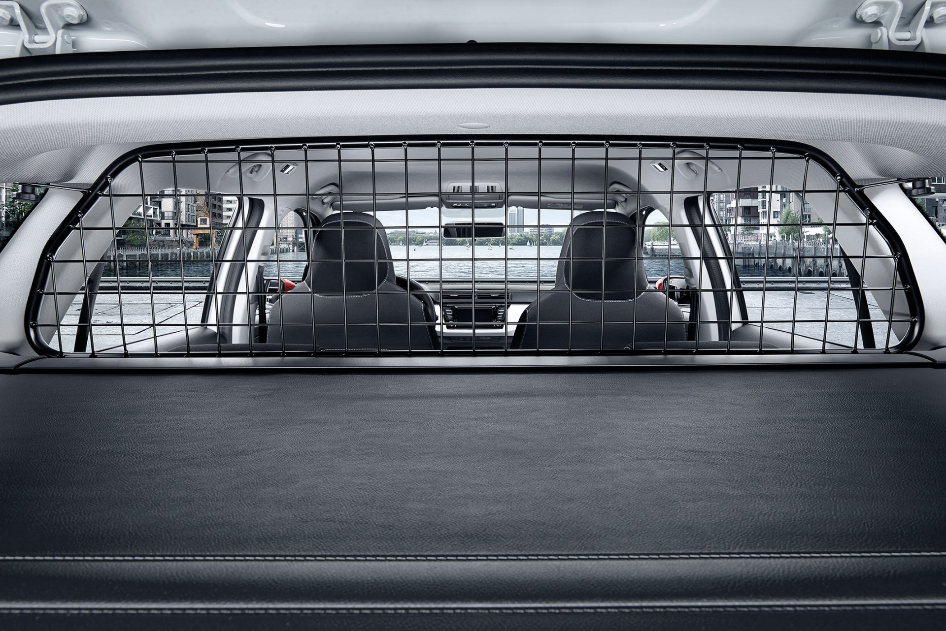 Just made for dog lovers: ŠKODA offers comprehensive accessories for ...