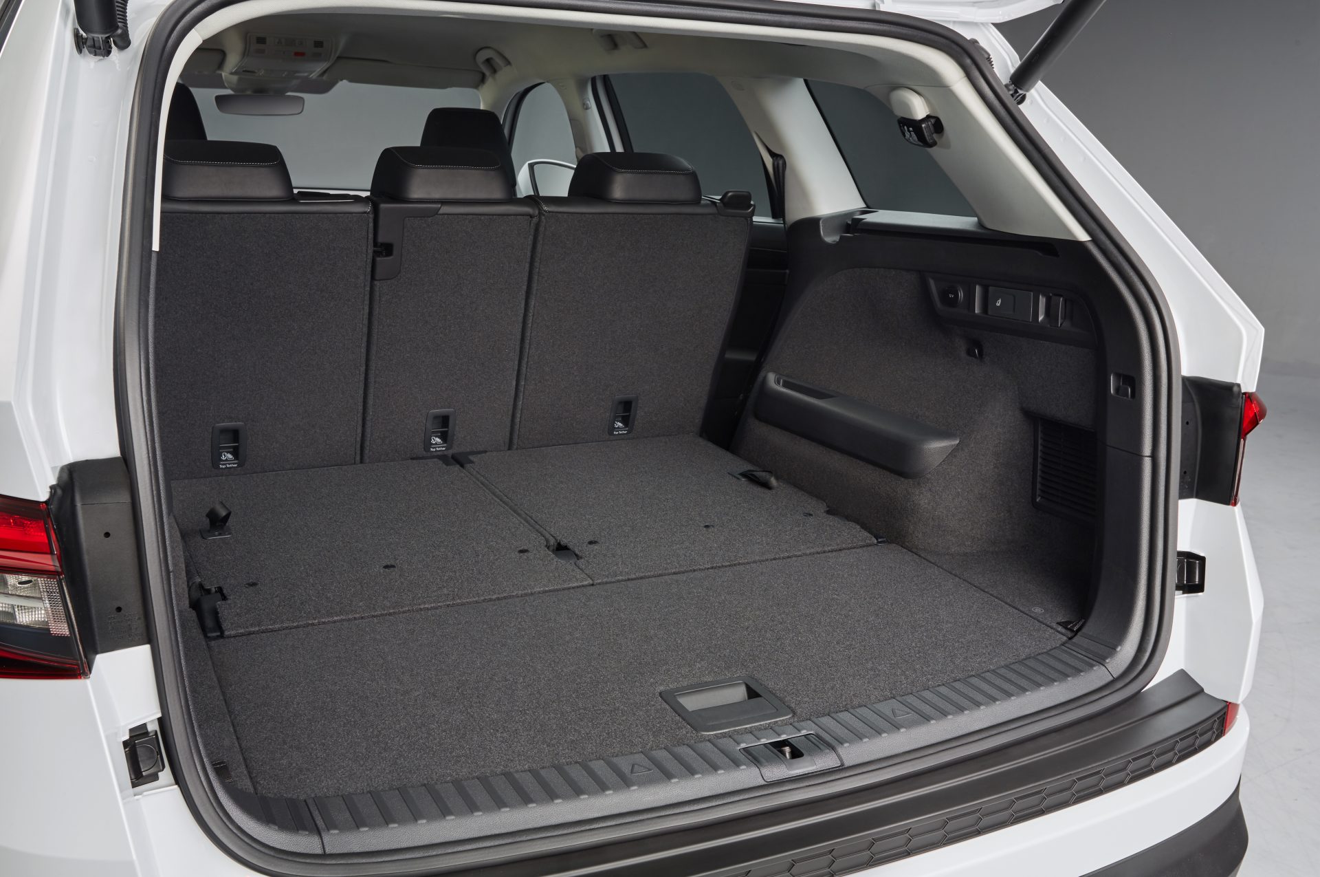 ŠKODA KODIAQ: Interior Revealed - Škoda Storyboard