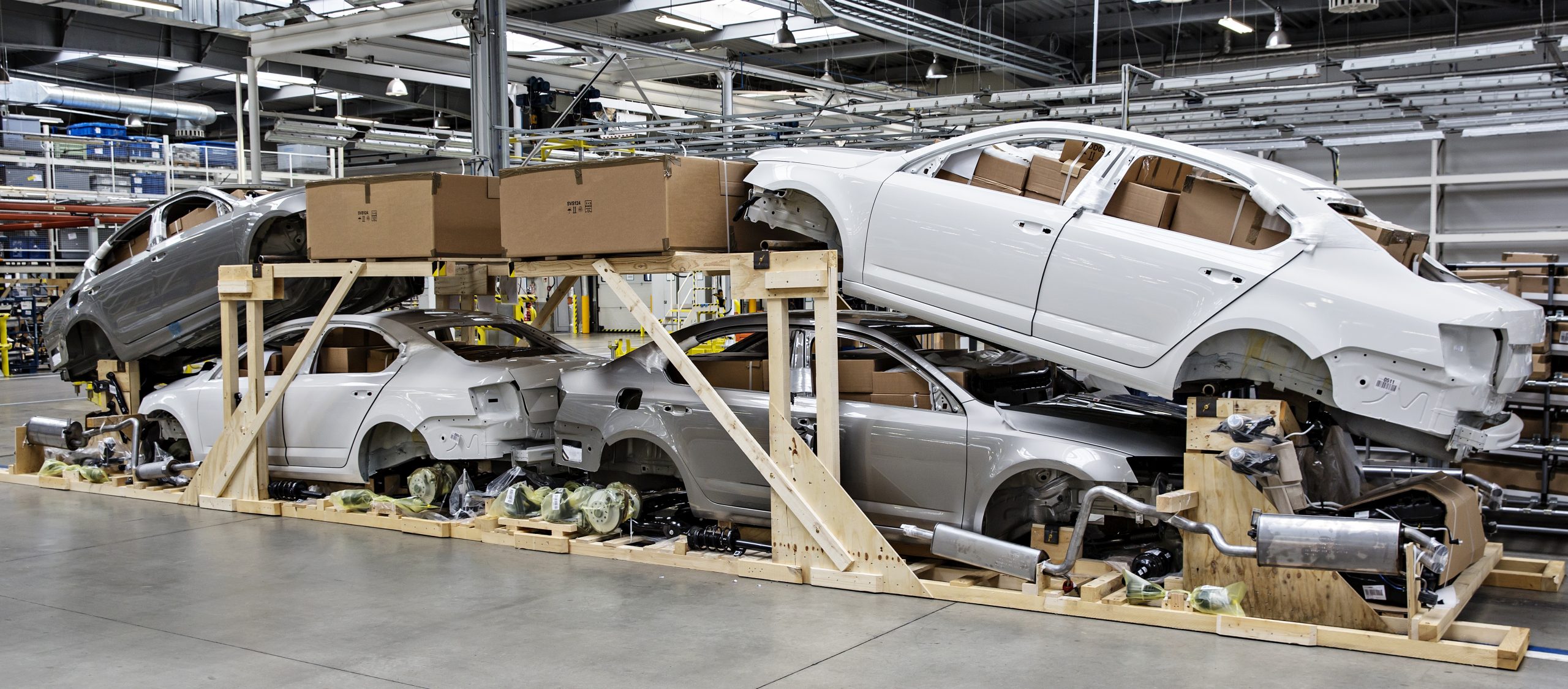 ŠKODA receives award for eco-friendly logistics innovation - Škoda ...