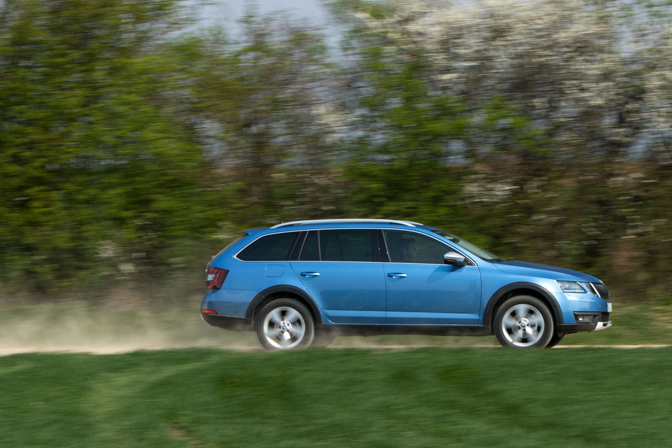 ŠKODA OCTAVIA SCOUT - Škoda Storyboard