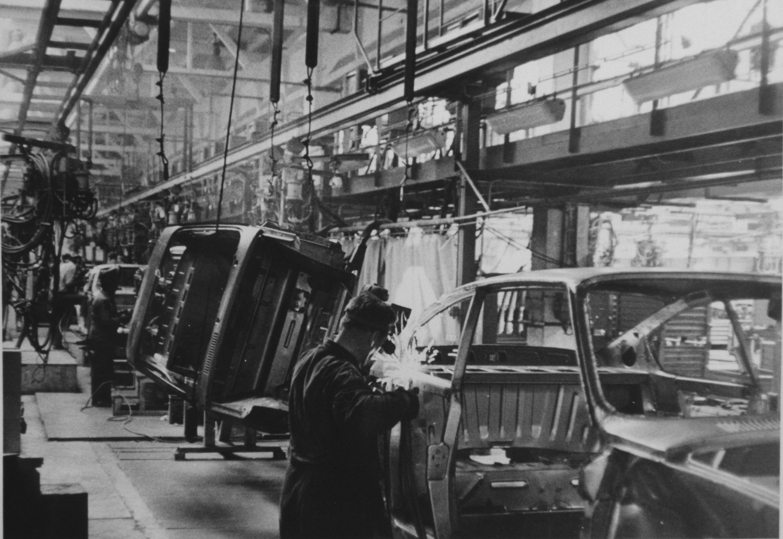 Work at a welding plant in the 1970s - Škoda Storyboard