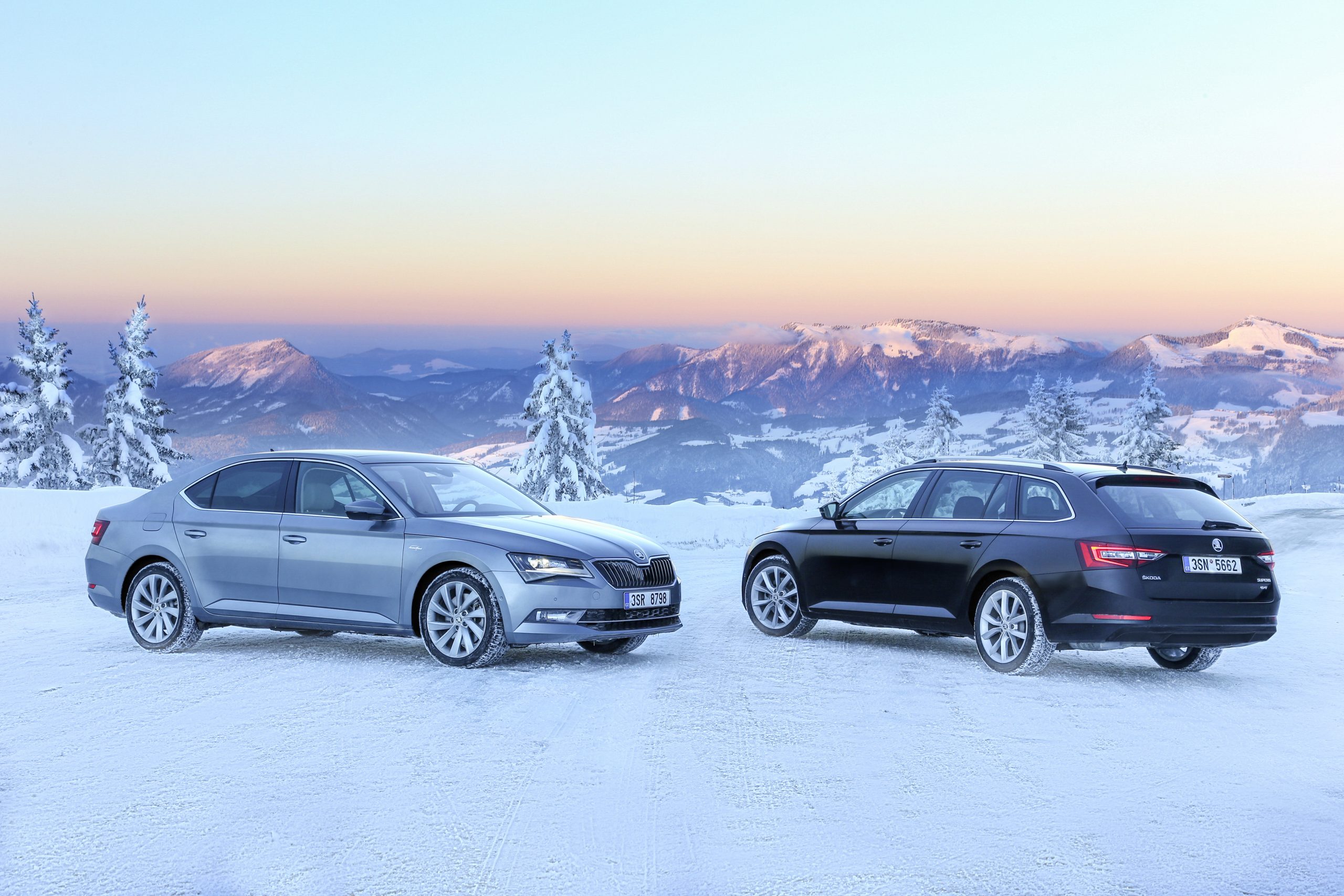 ŠKODA SUPERB 4×4 and ŠKODA SUPERB COMBI 4×4 - Škoda Storyboard