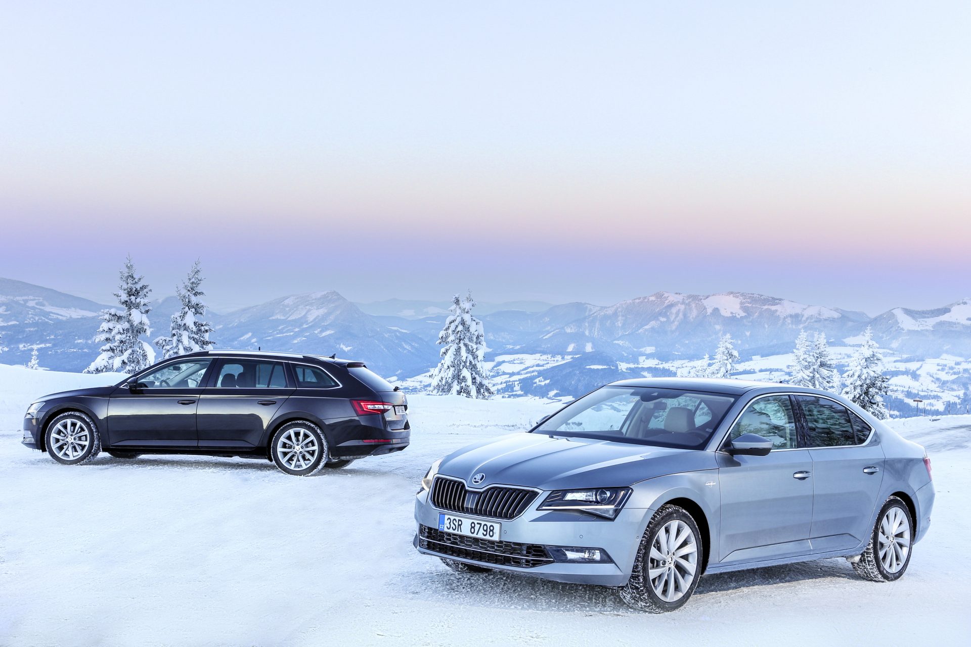 ŠKODA SUPERB 4×4 and ŠKODA SUPERB COMBI 4×4 - Škoda Storyboard