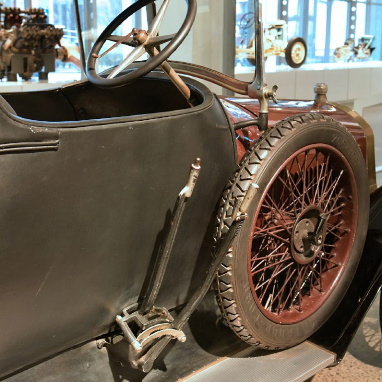 Gear Stick – Decades of Transformation - Škoda Storyboard