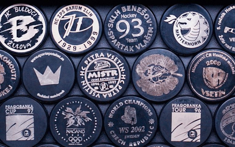 Czechia – Home of World-Famous Ice Hockey Pucks - Škoda Storyboard