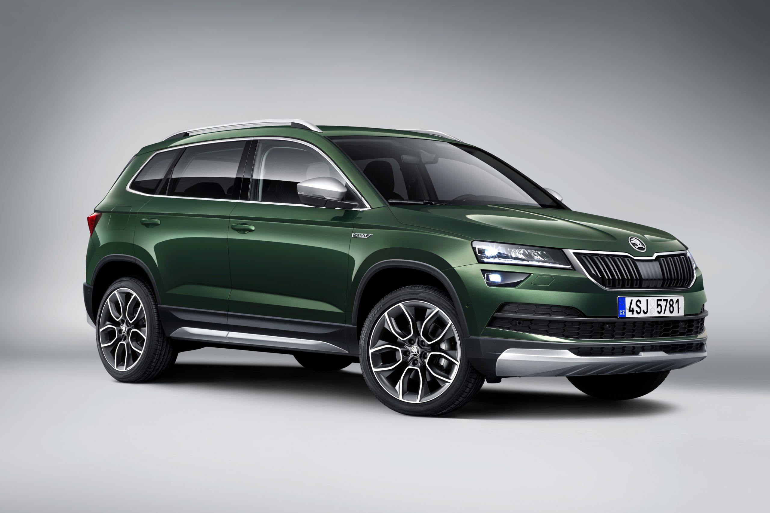 Bestens gerüstet für den Offroad-Einsatz: Der ŠKODA KAROQ SCOUT - Škoda ...