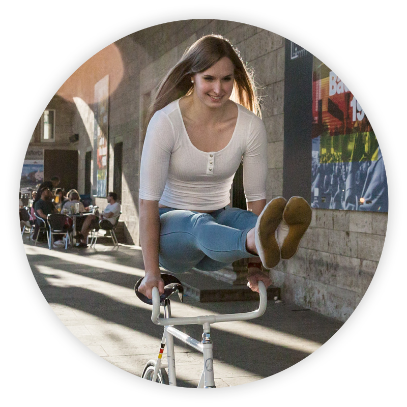 Miss Peaches on the Road: Viola in Stuttgart - Škoda Storyboard
