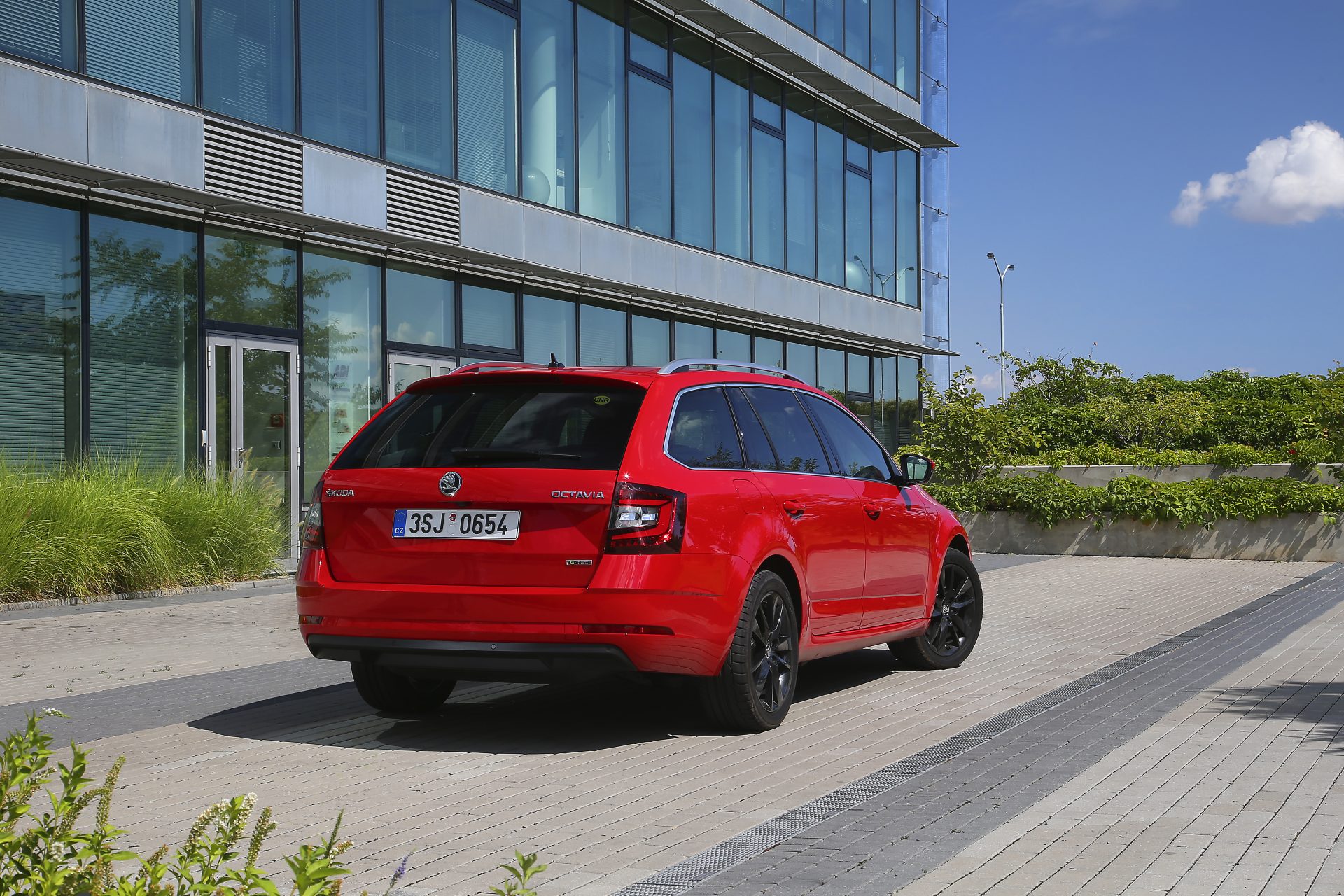 Nová ŠKODA OCTAVIA G-TEC - Škoda Storyboard