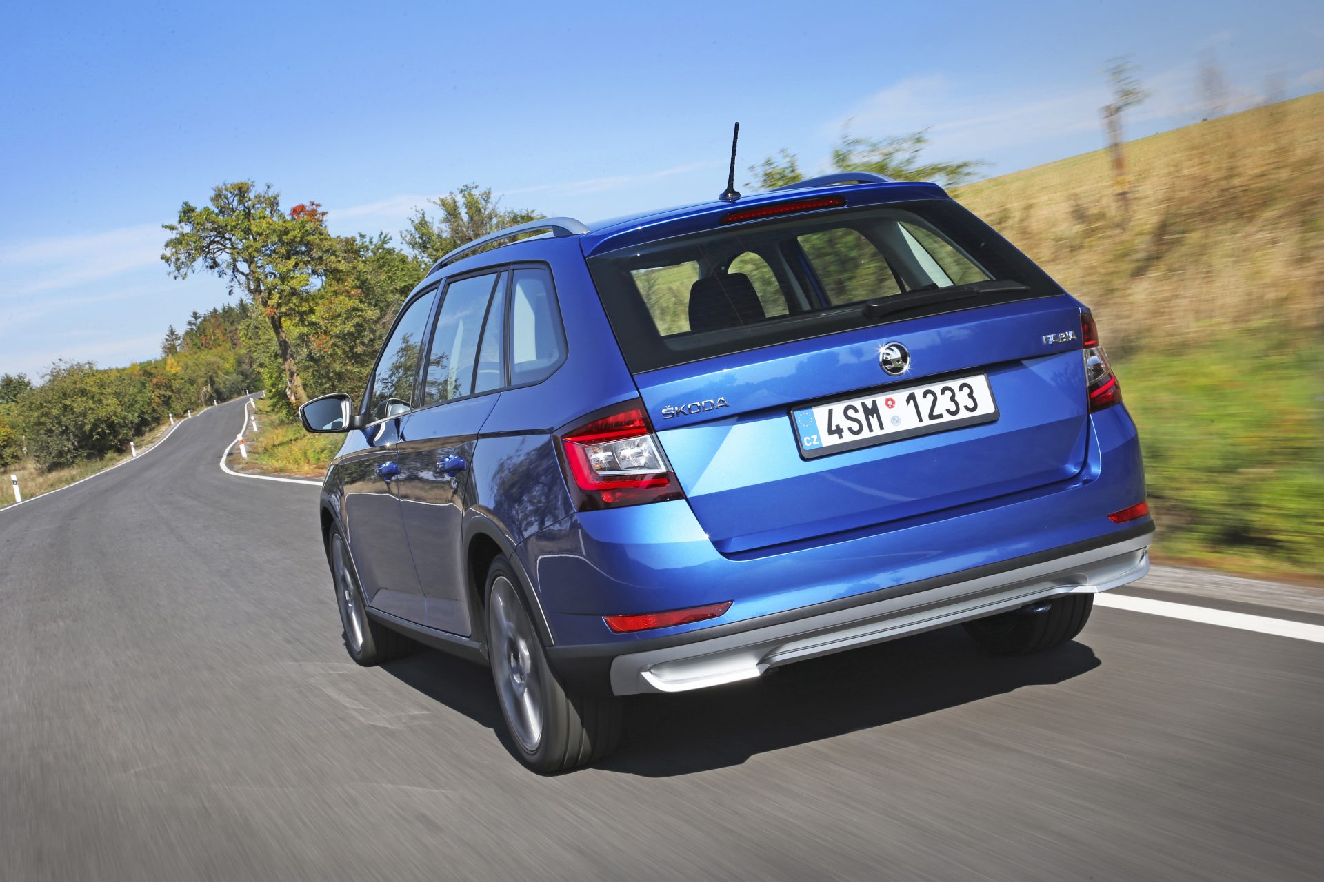 ŠKODA FABIA COMBI SCOUTLINE – robust sporting style with off-road looks ...