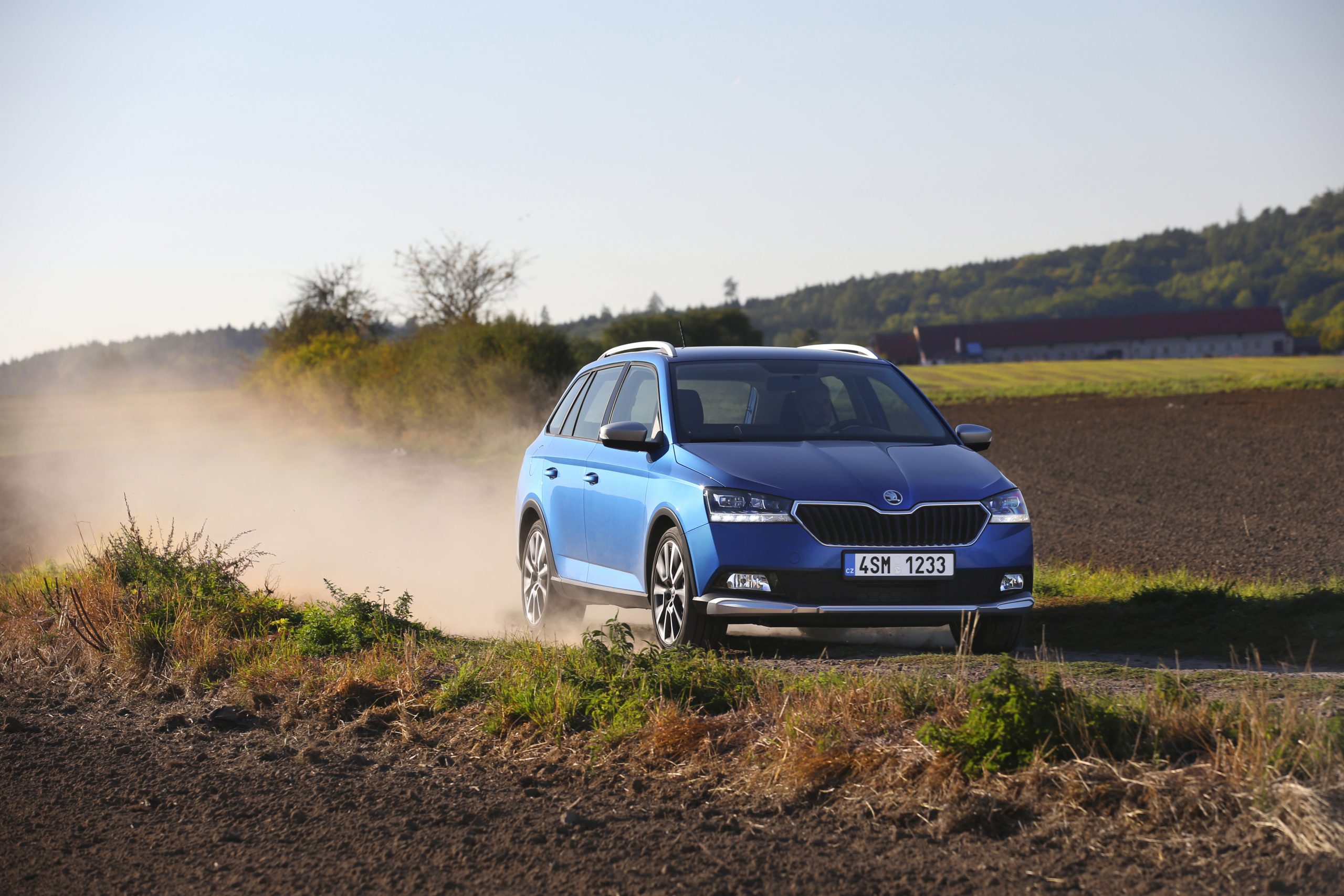 ŠKODA FABIA COMBI SCOUTLINE – robust sporting style with off-road looks ...