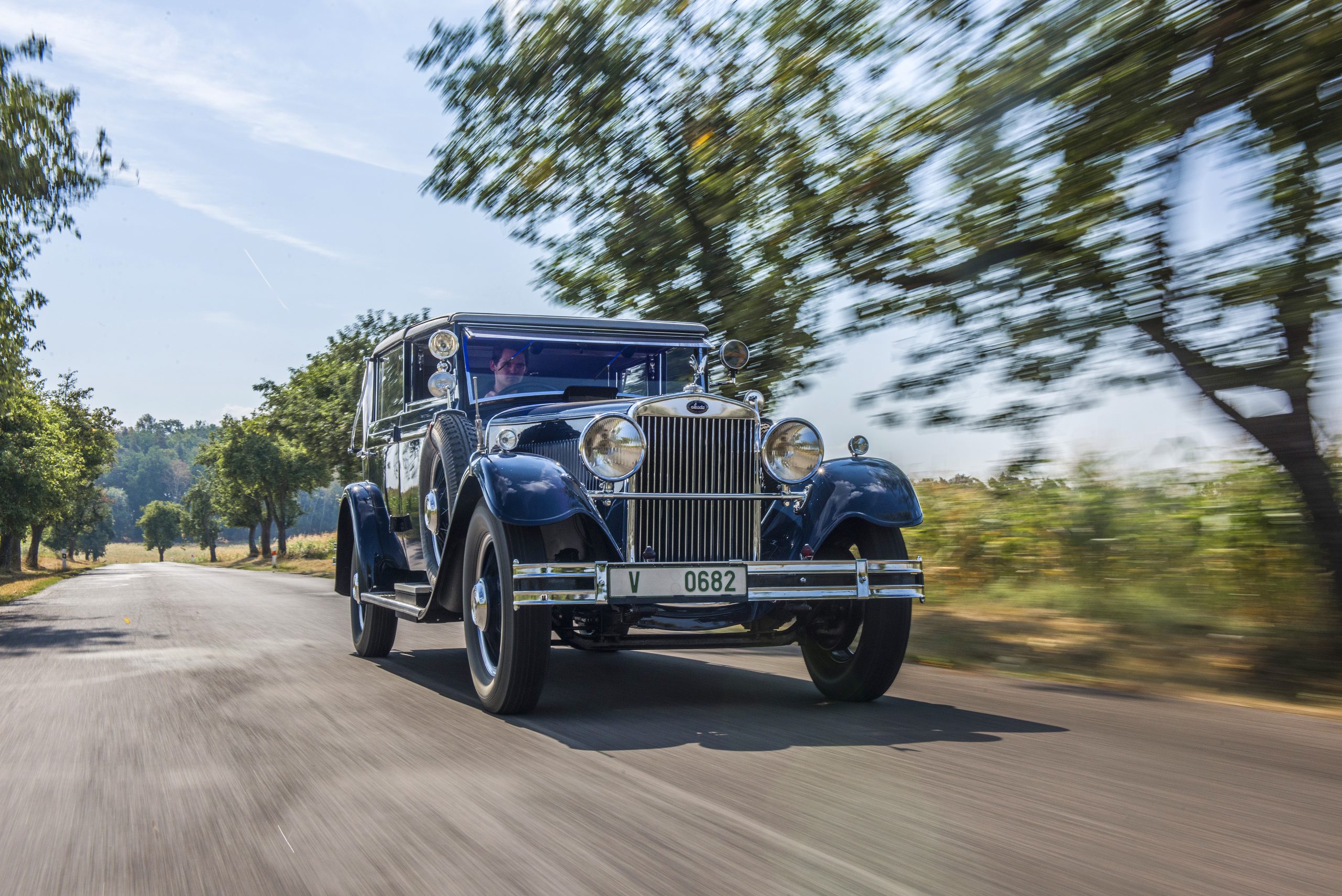 Eye-catcher at the ŠKODA Museum: Top model ŠKODA 860 with eight ...