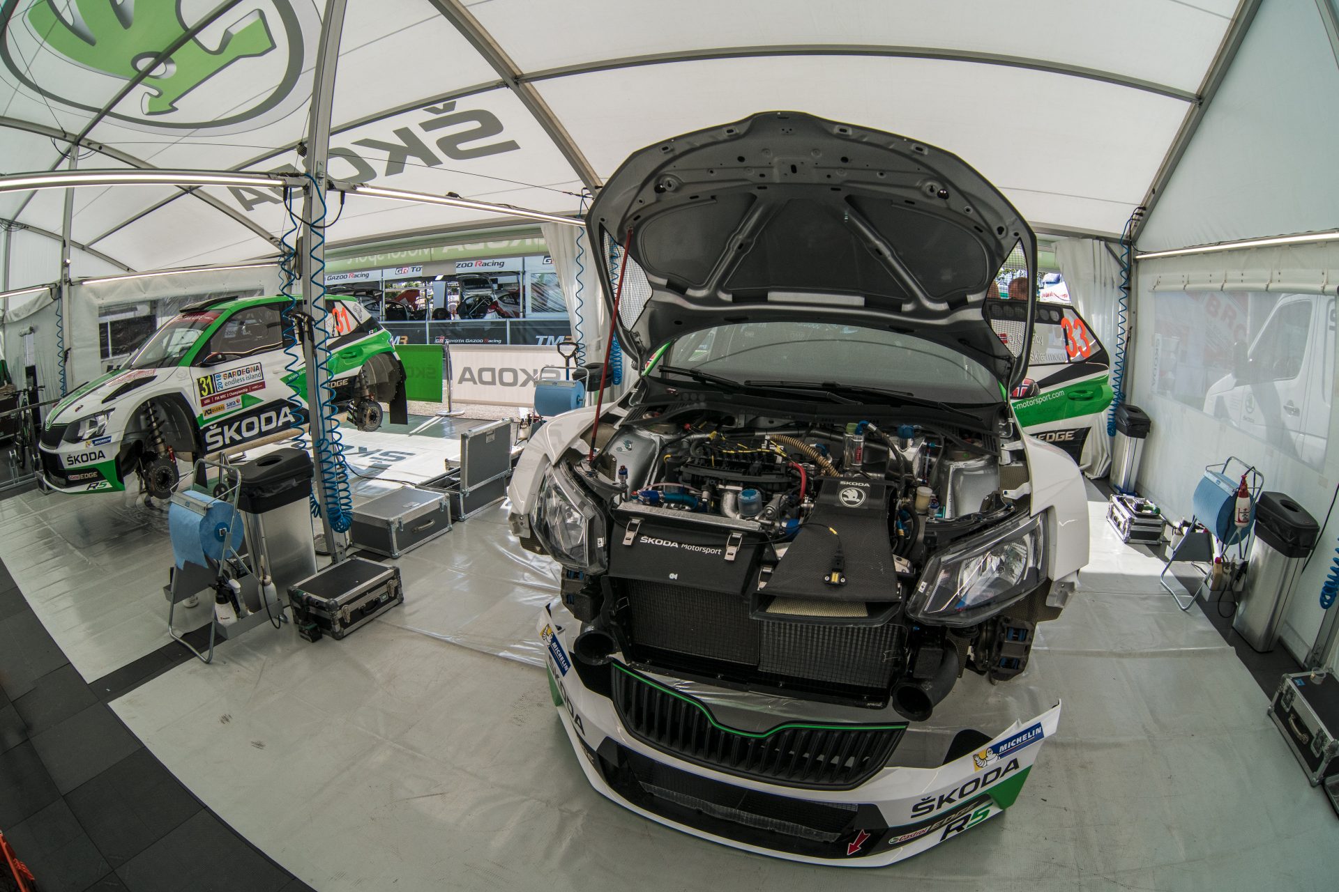 Rally Sardegna service park - Škoda Storyboard