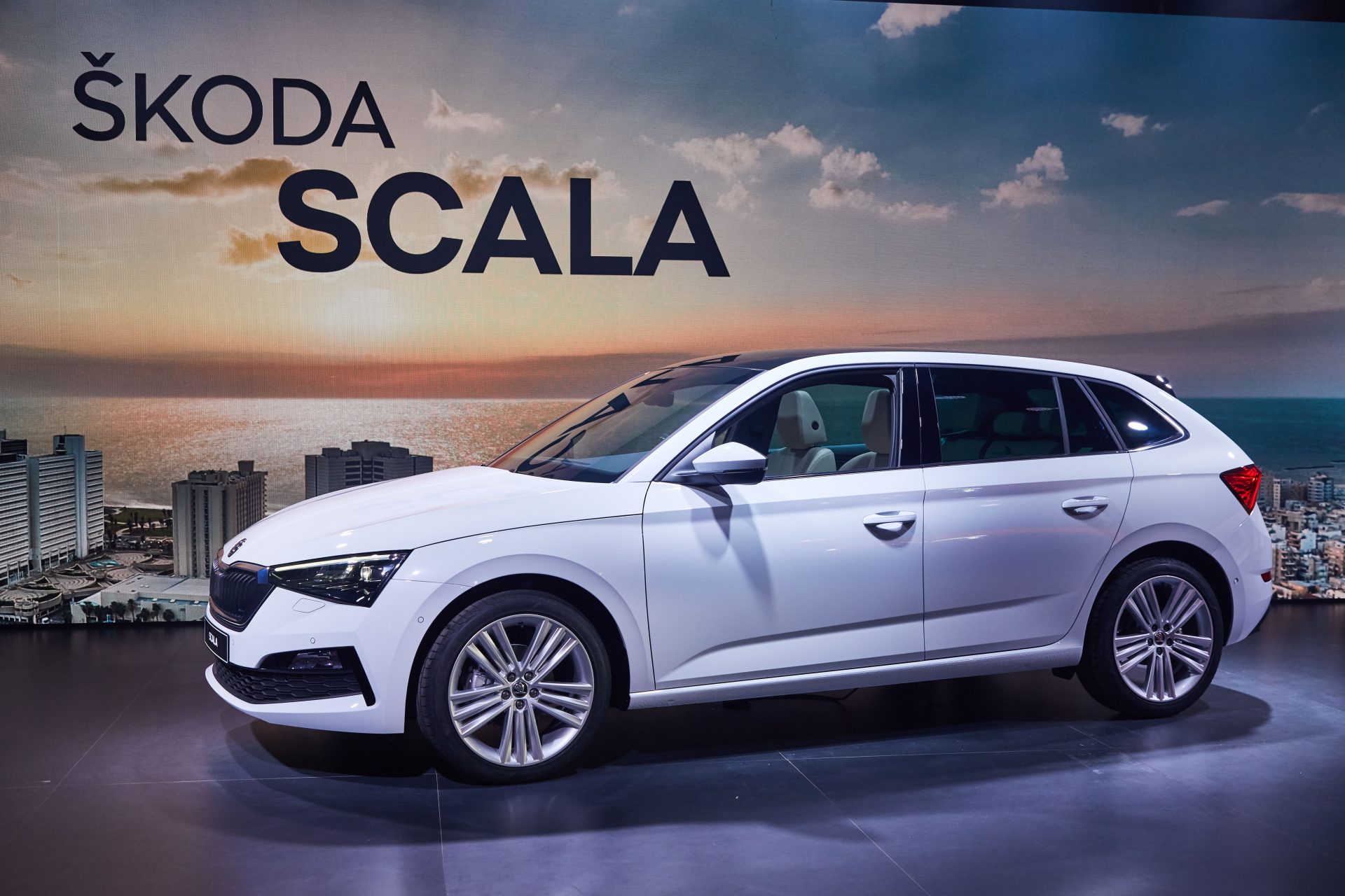 ŠKODA SCALA - Škoda Storyboard
