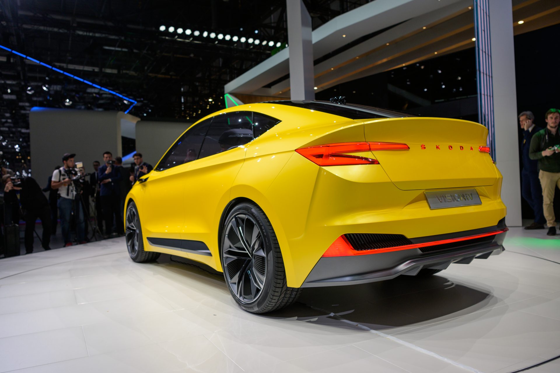 Meet the ŠKODA VISION iV - Škoda Storyboard