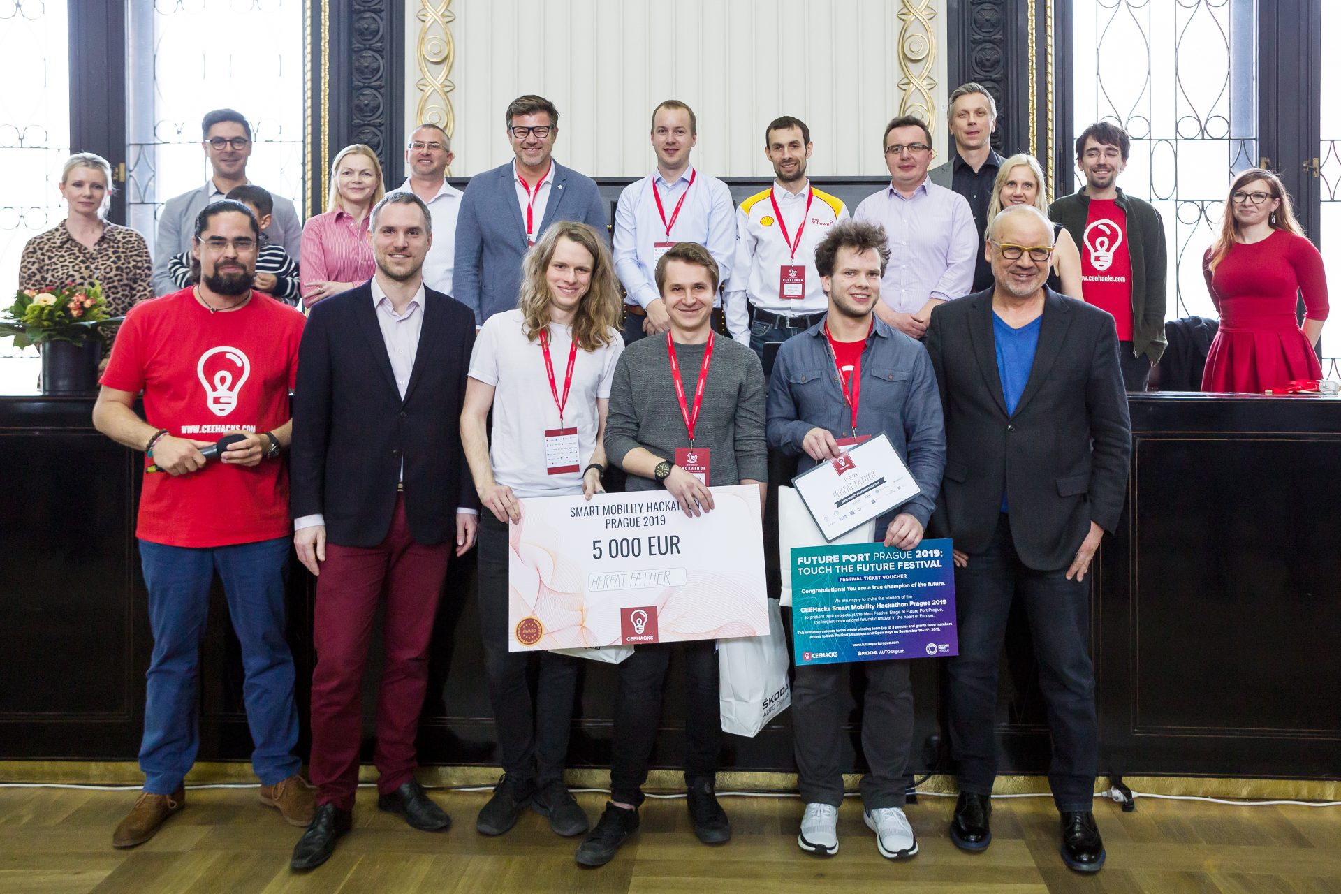 Smart Mobility Hackathon 2019 - Škoda Storyboard