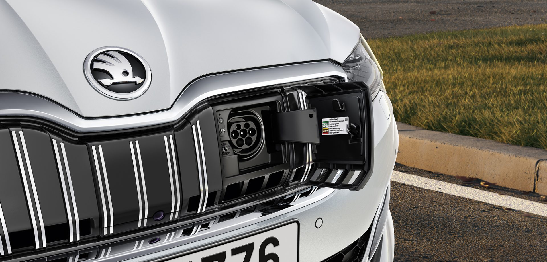 ŠKODA SUPERB iV: the first ŠKODA plug-in hybrid - Škoda Storyboard