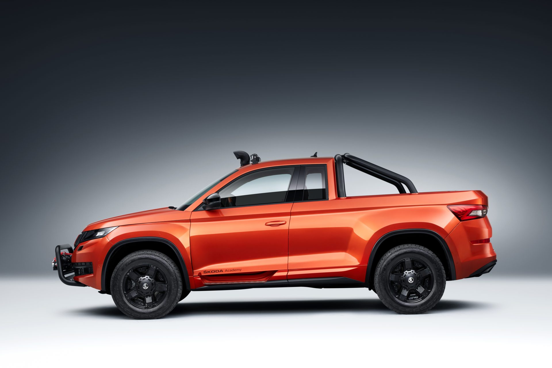 Straight to the summit with the ŠKODA MOUNTIAQ: Sixth ŠKODA Student ...