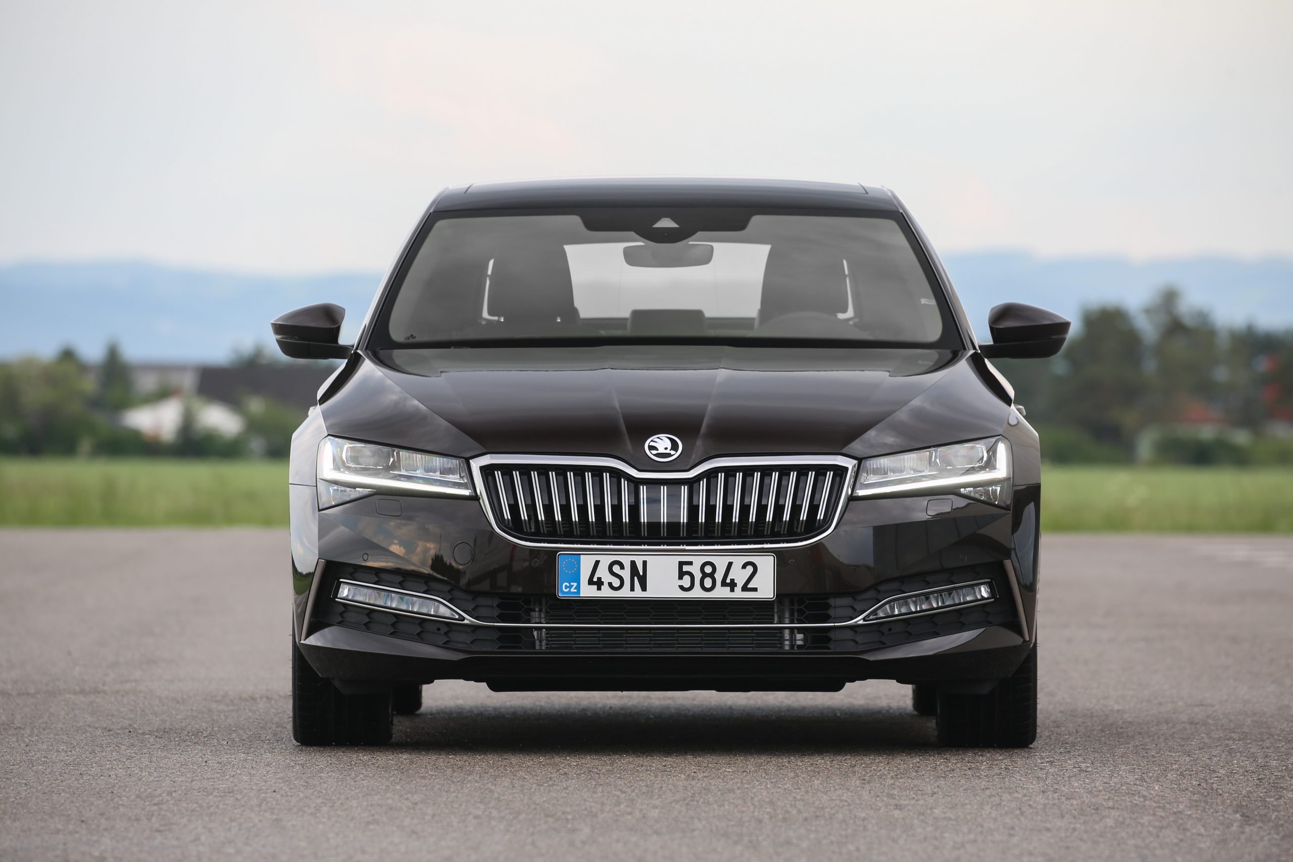 Lighting: First ŠKODA to feature full LED Matrix headlights - Škoda ...