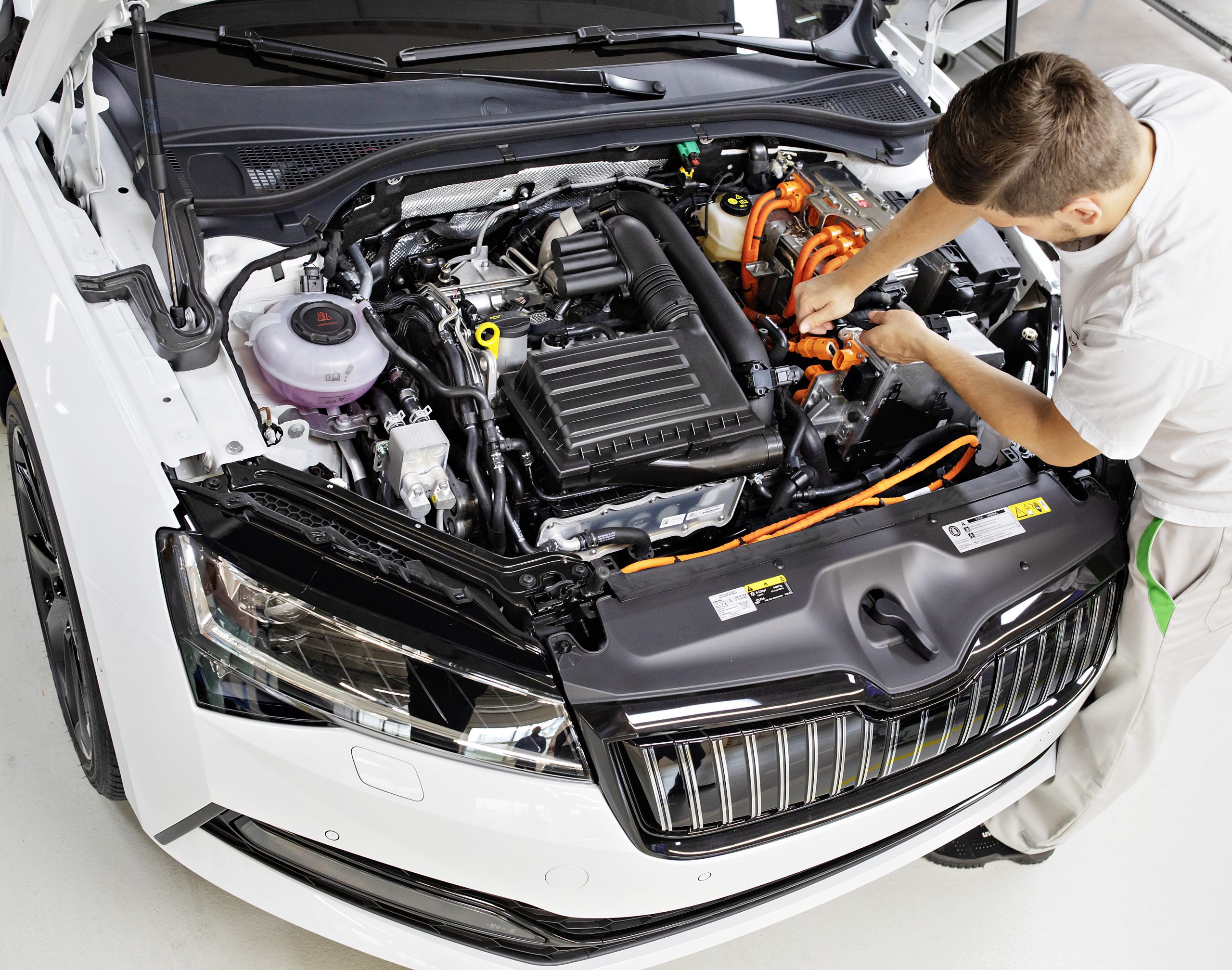Successful launch of ‘dProduction’: ŠKODA AUTO optimises production ...