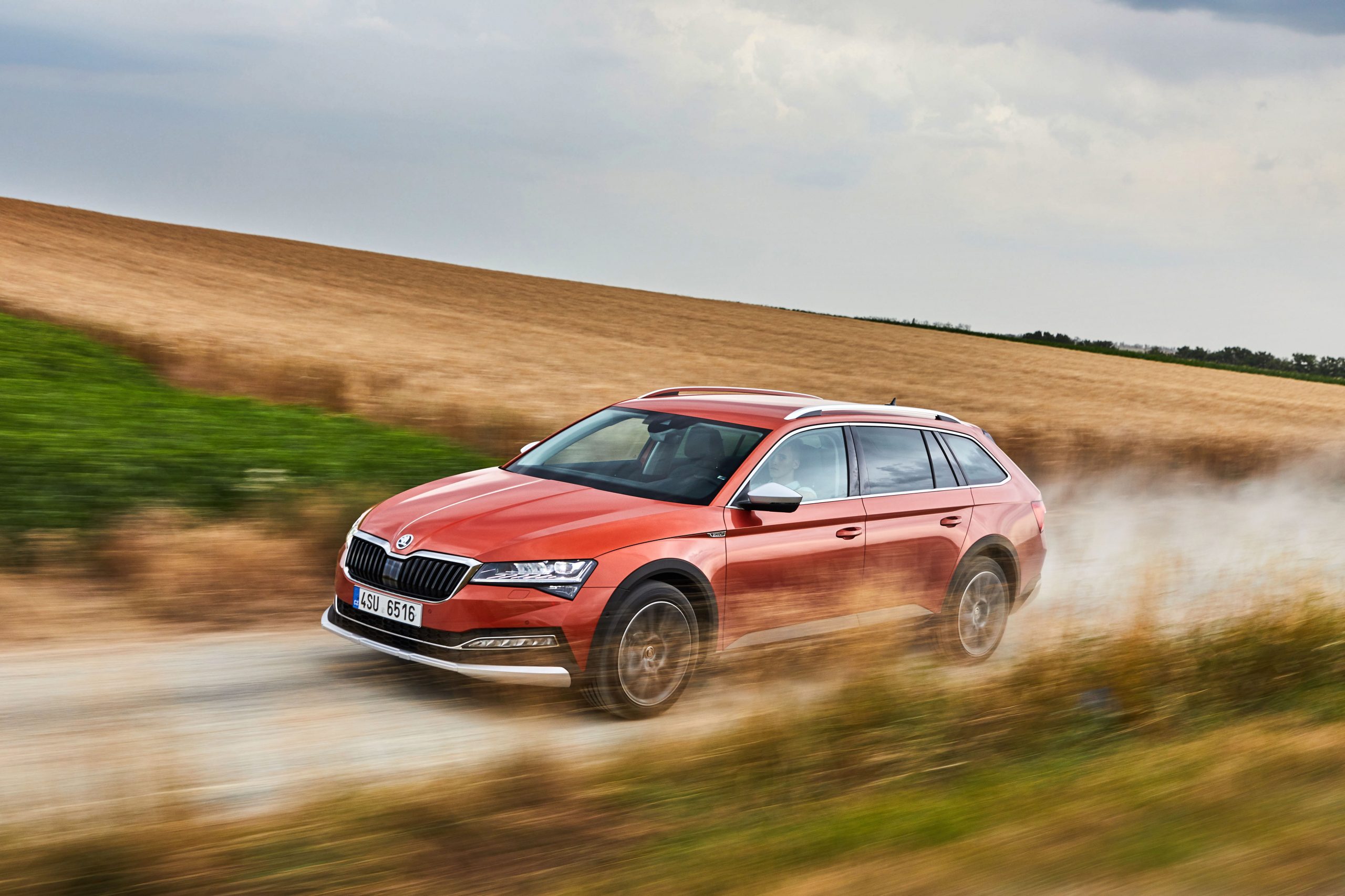 ŠKODA SUPERB SCOUT: the flagship with an adventurous look - ŠKODA ...