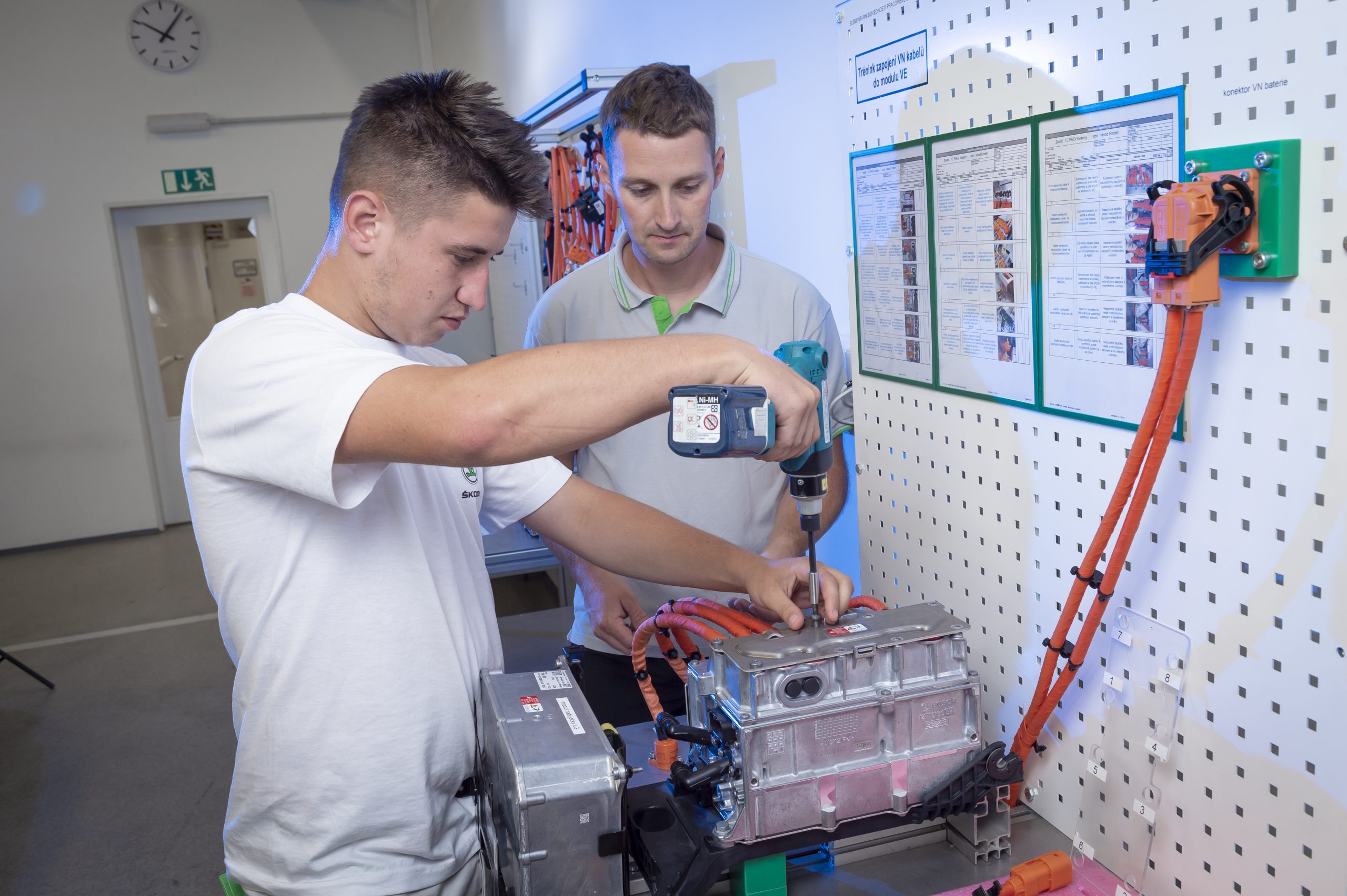 Learning How to Breathe Life into a Hybrid Car - Škoda Storyboard