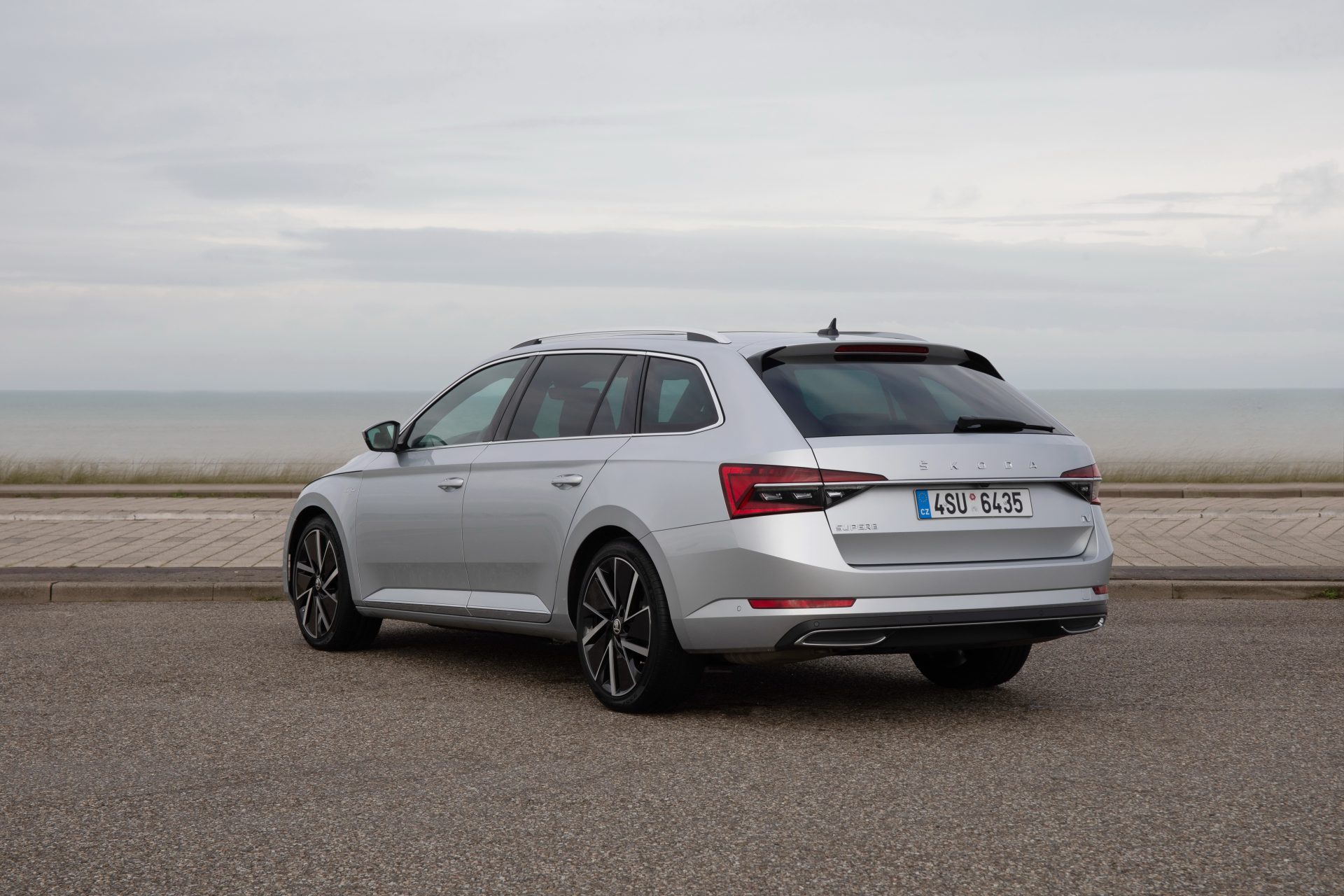 ŠKODA SUPERB COMBI iV - Škoda Storyboard