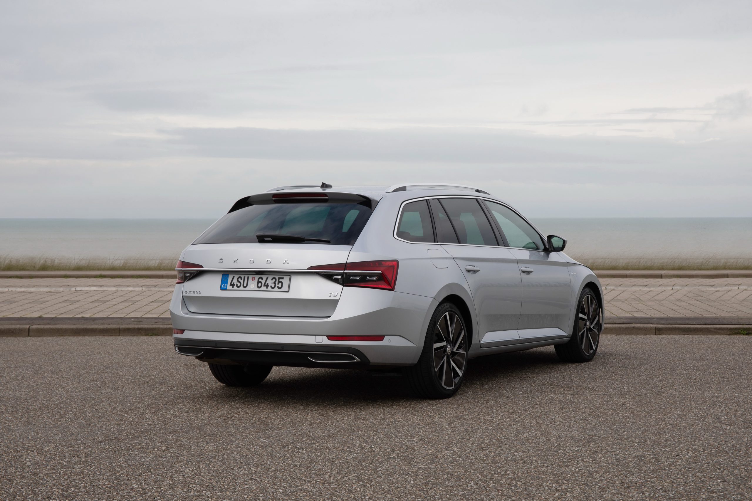 ŠKODA SUPERB COMBI iV - Škoda Storyboard