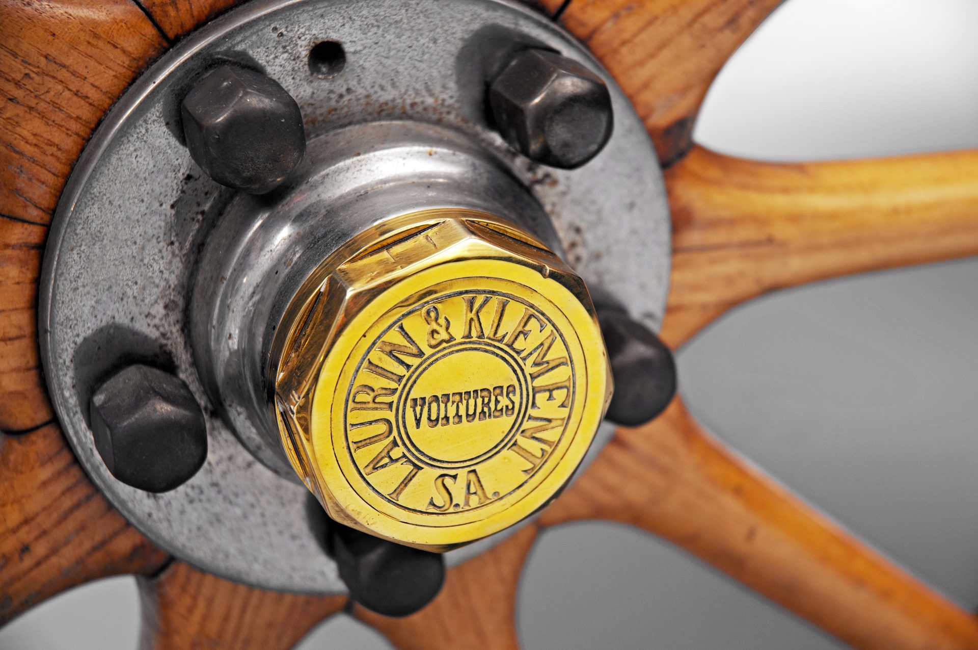 The wooden felloe wheels with steel rims were attached to the axis by a ...