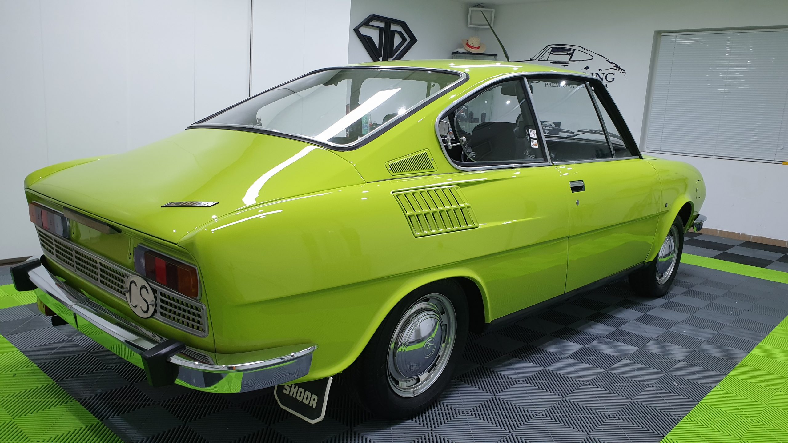 ŠKODA 110 R - Škoda Storyboard