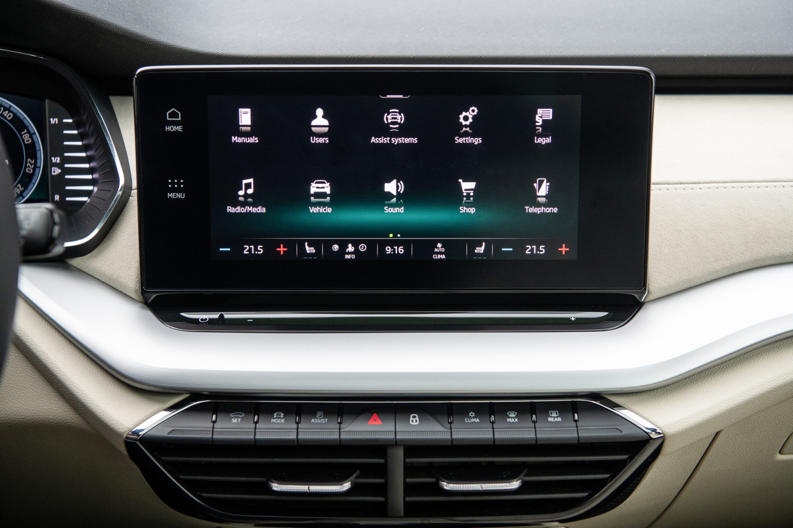 State-of-the-art infotainment - Škoda Storyboard