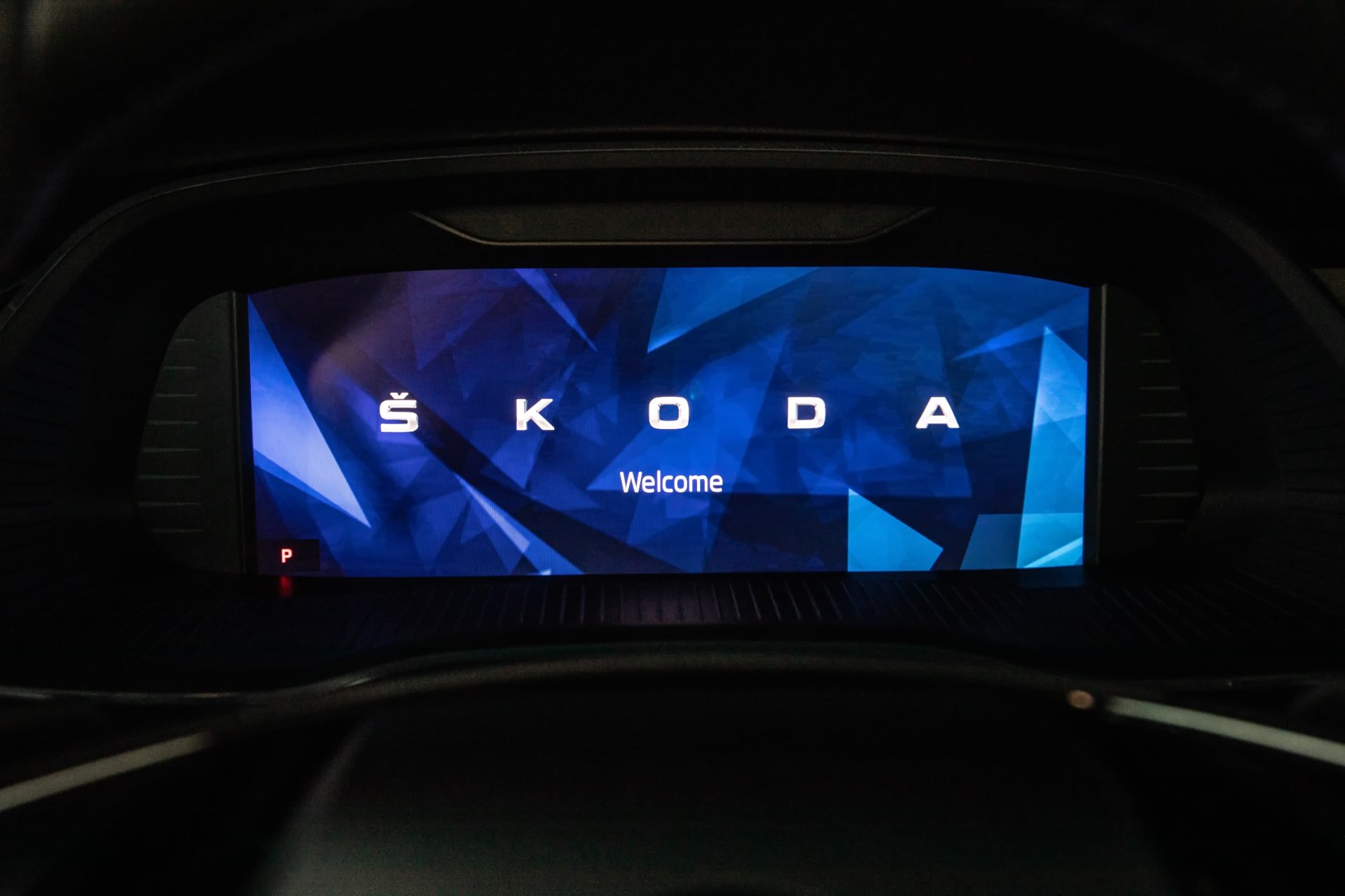 Digital technology: modern infotainment and supreme connectivity ...