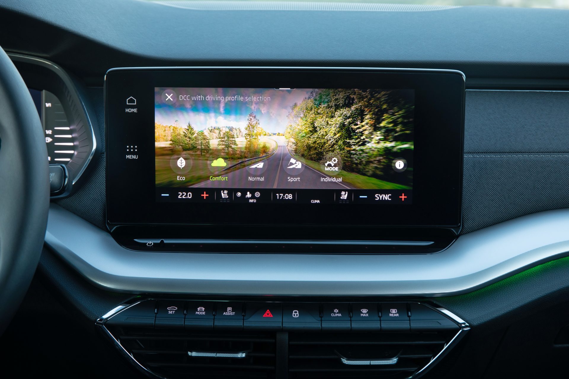 Digital technology: modern infotainment and supreme connectivity ...