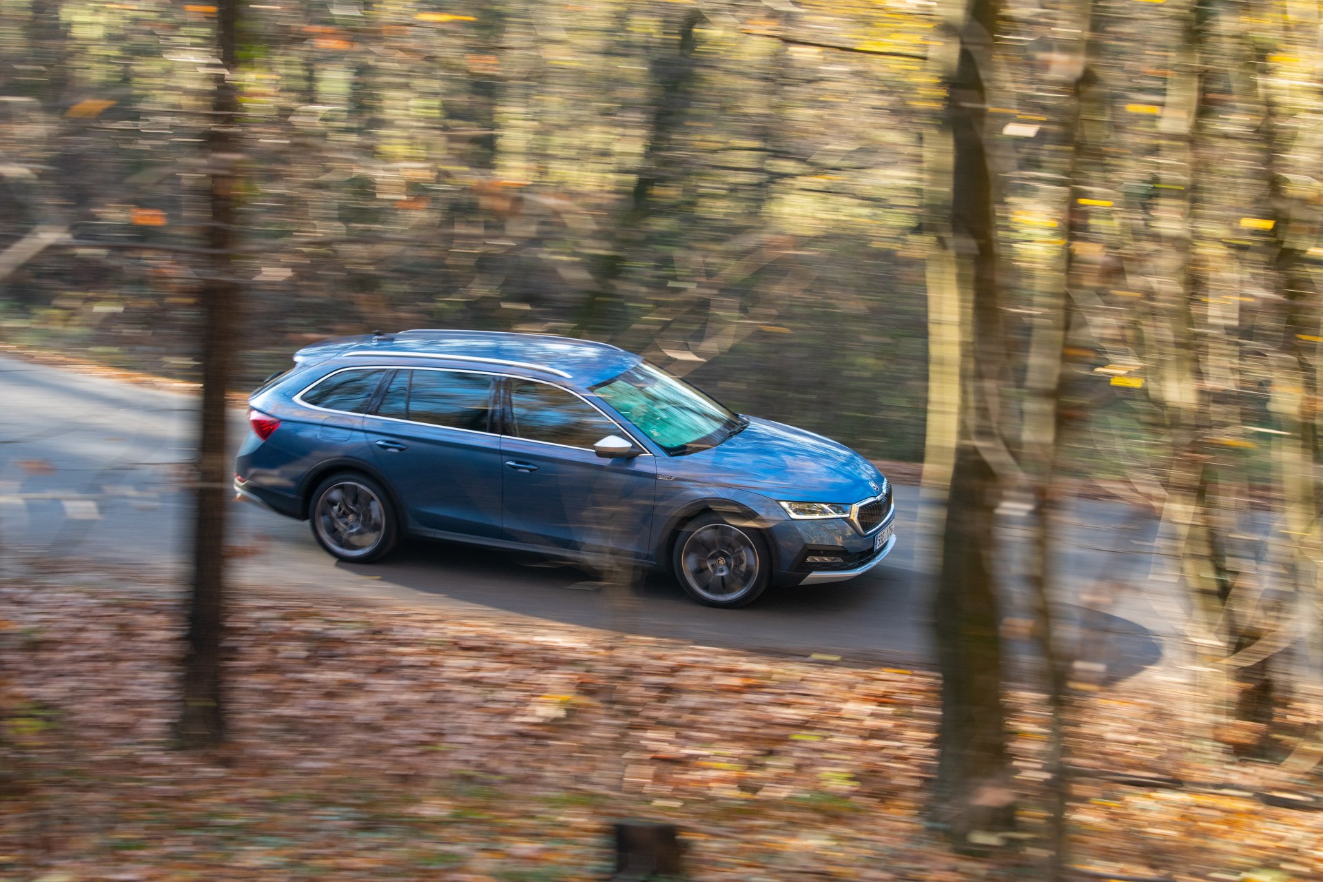ŠKODA OCTAVIA SCOUT: Powertrain and chassis - Škoda Storyboard