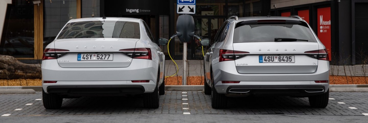 ŠKODA SUPERB iV: Reichweite, Ausstattung und Details - Škoda Storyboard
