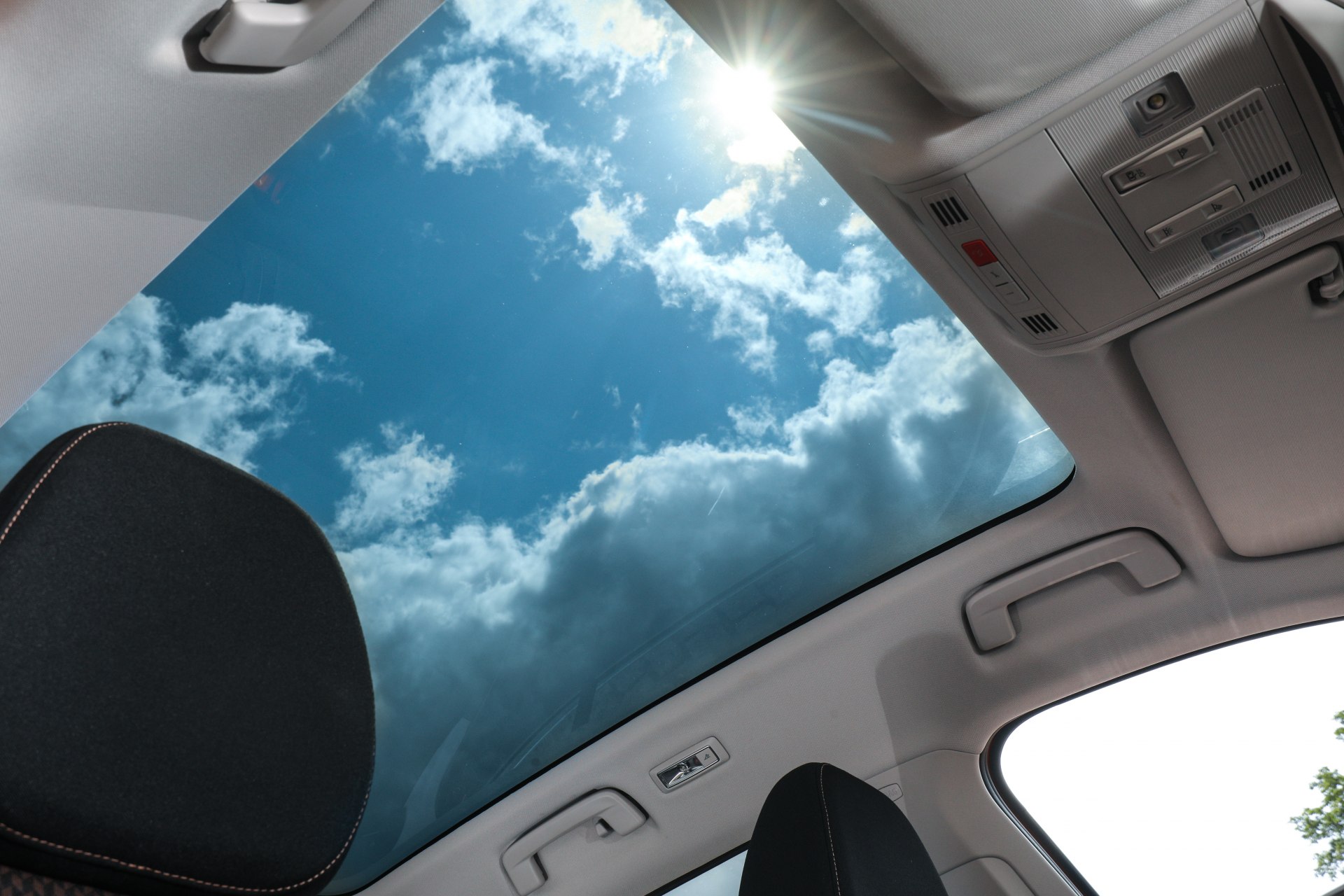Interior: intuitive control and a fresh look - Škoda Storyboard