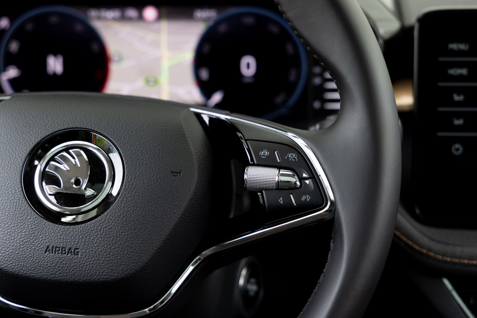Connectivity: latest-generation infotainment systems are always online ...