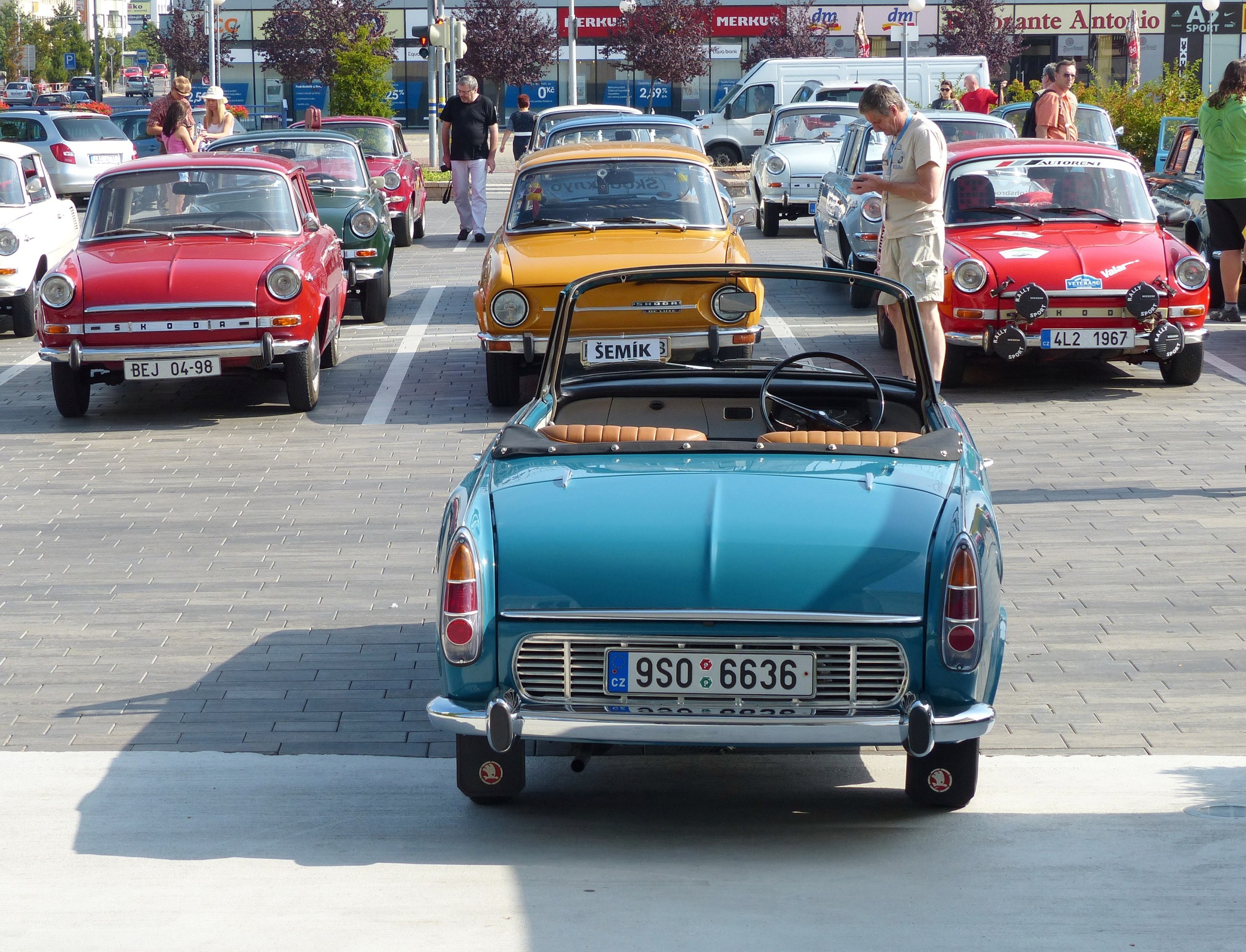 Šemík couldn’t miss the vintage car meet in Mladá Boleslav in 2014 ...
