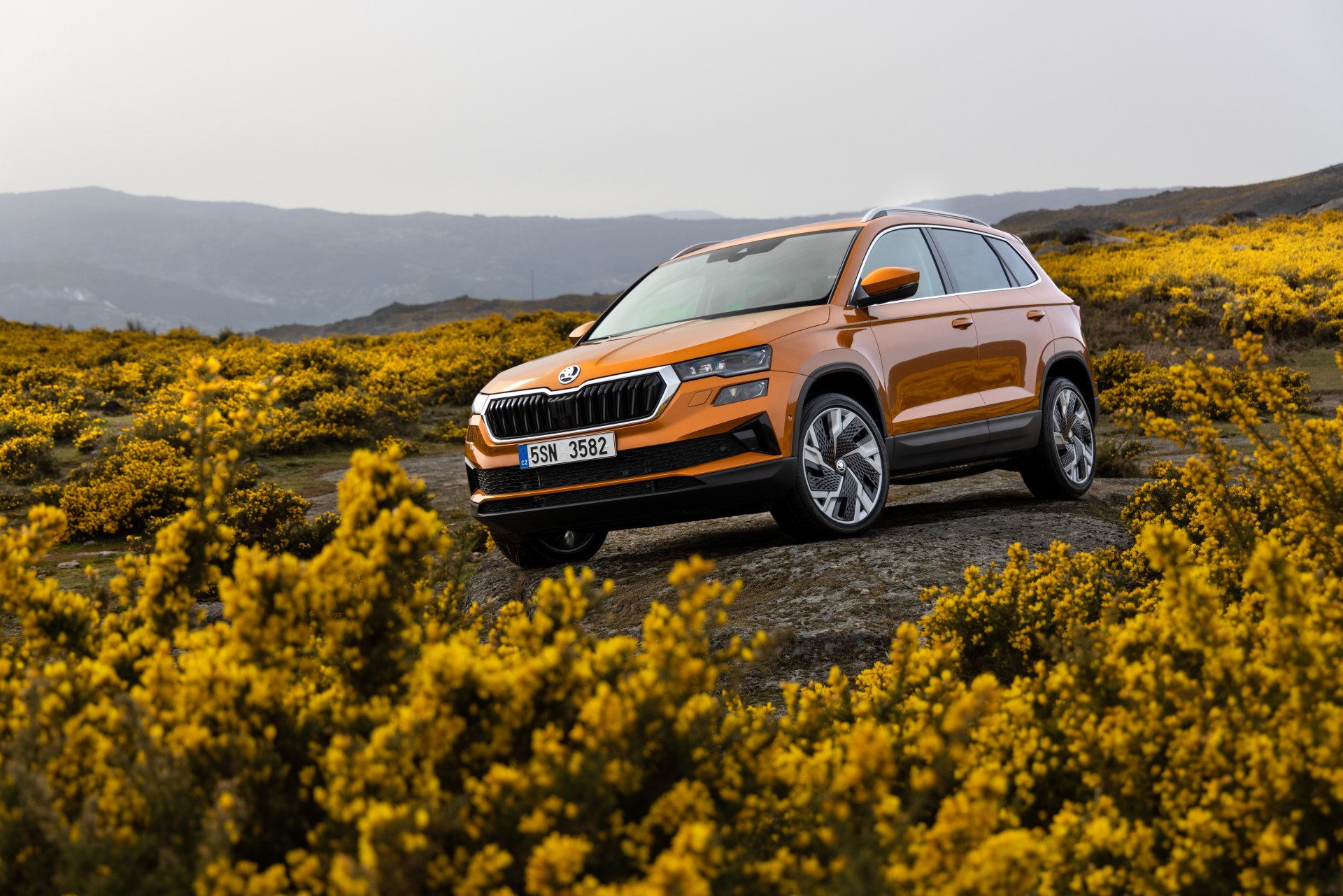 The new ŠKODA KAROQ: a more striking look with greater aerodynamics ...