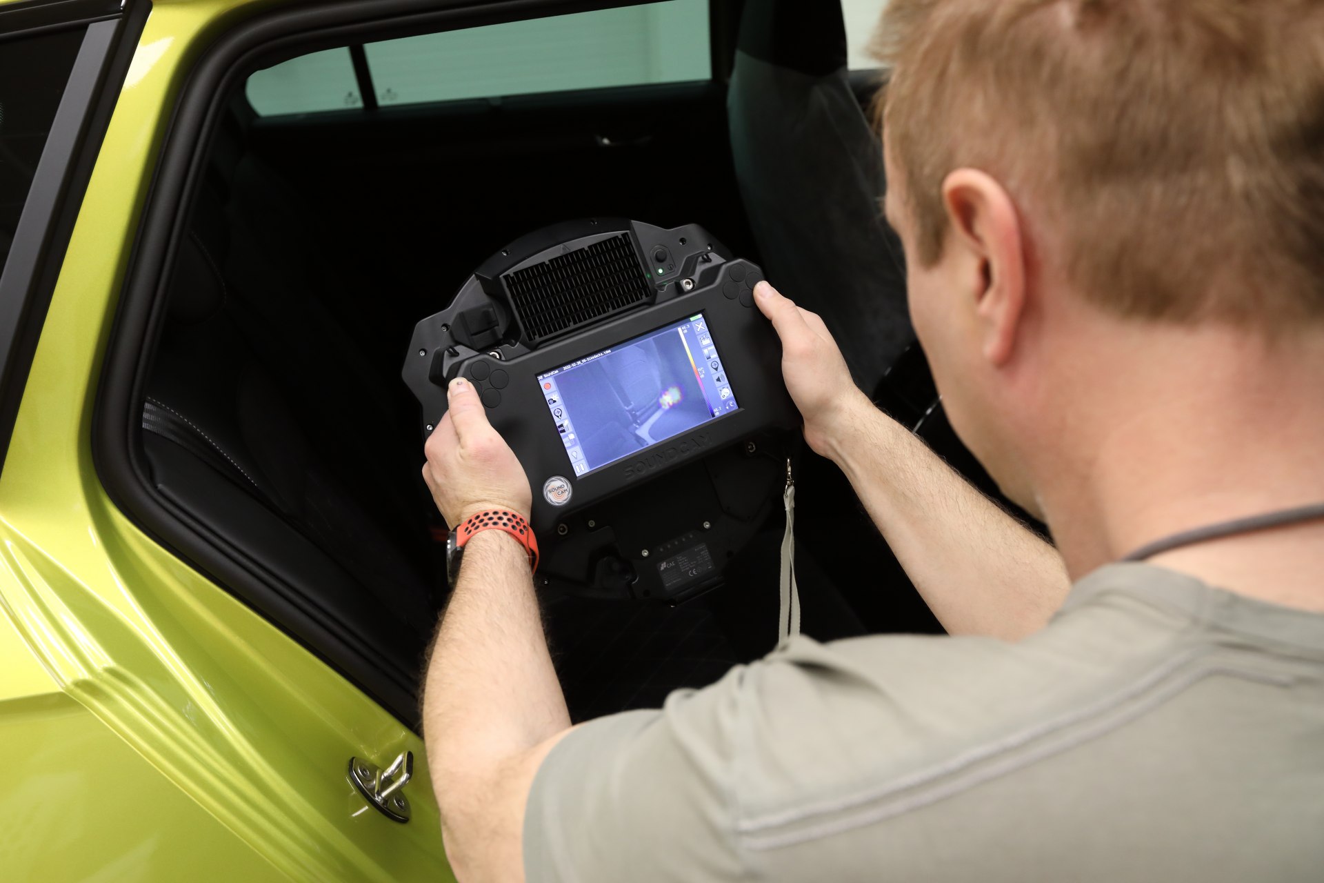 Shake it and listen - Škoda Storyboard