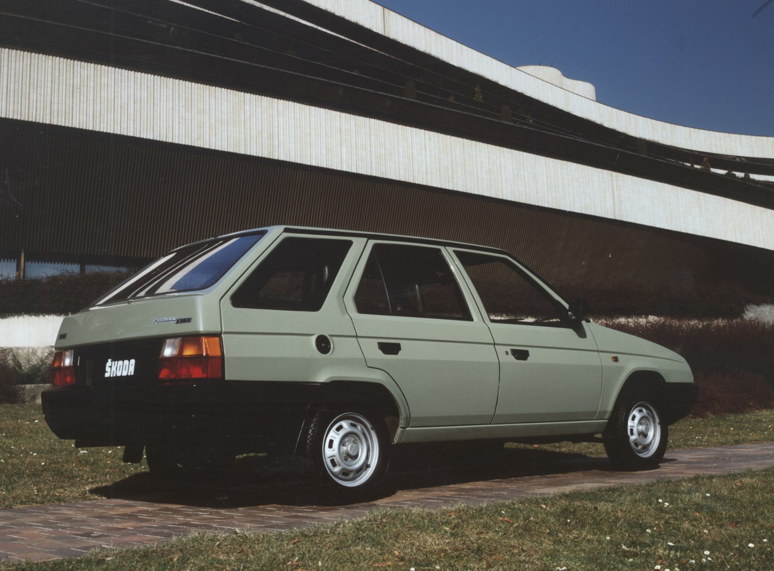 ŠKODA FORMAN - Škoda Storyboard