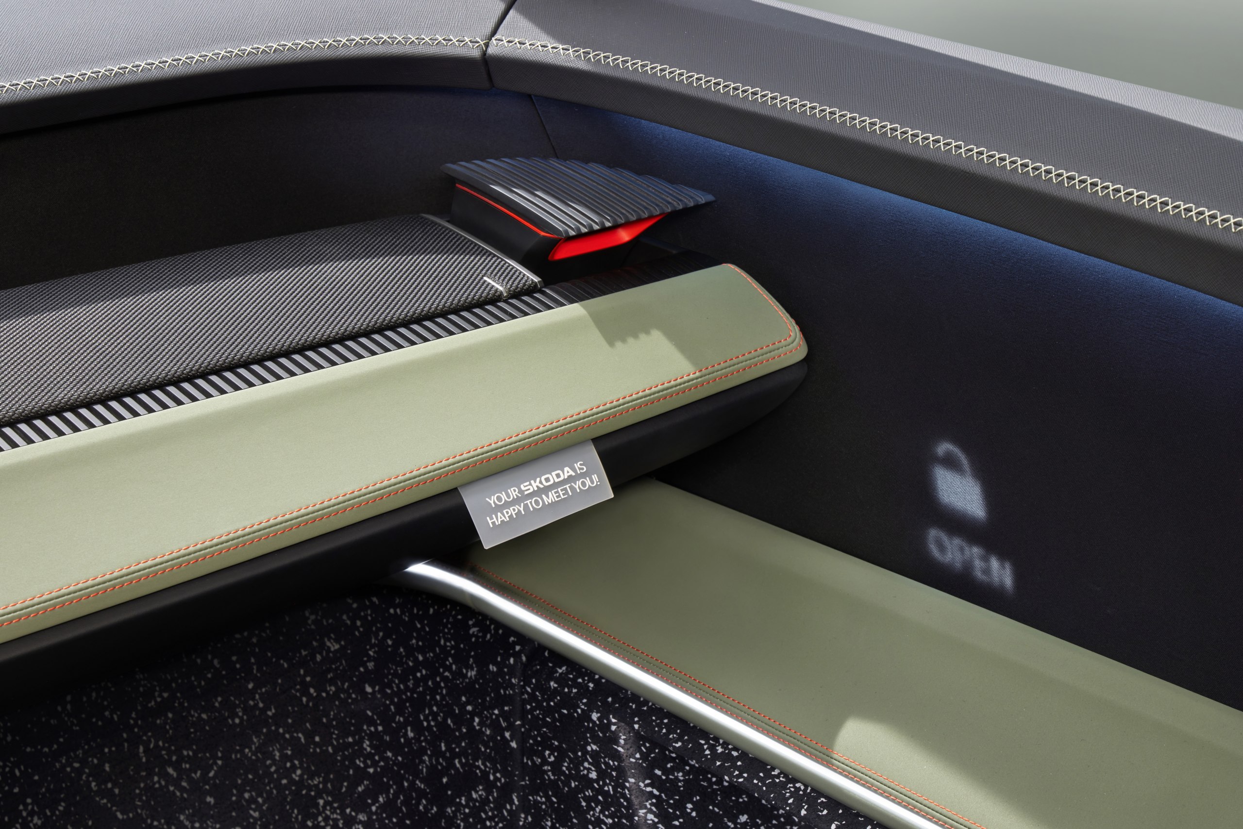 ŠKODA VISION 7S: The right interior for every setting - Škoda Storyboard