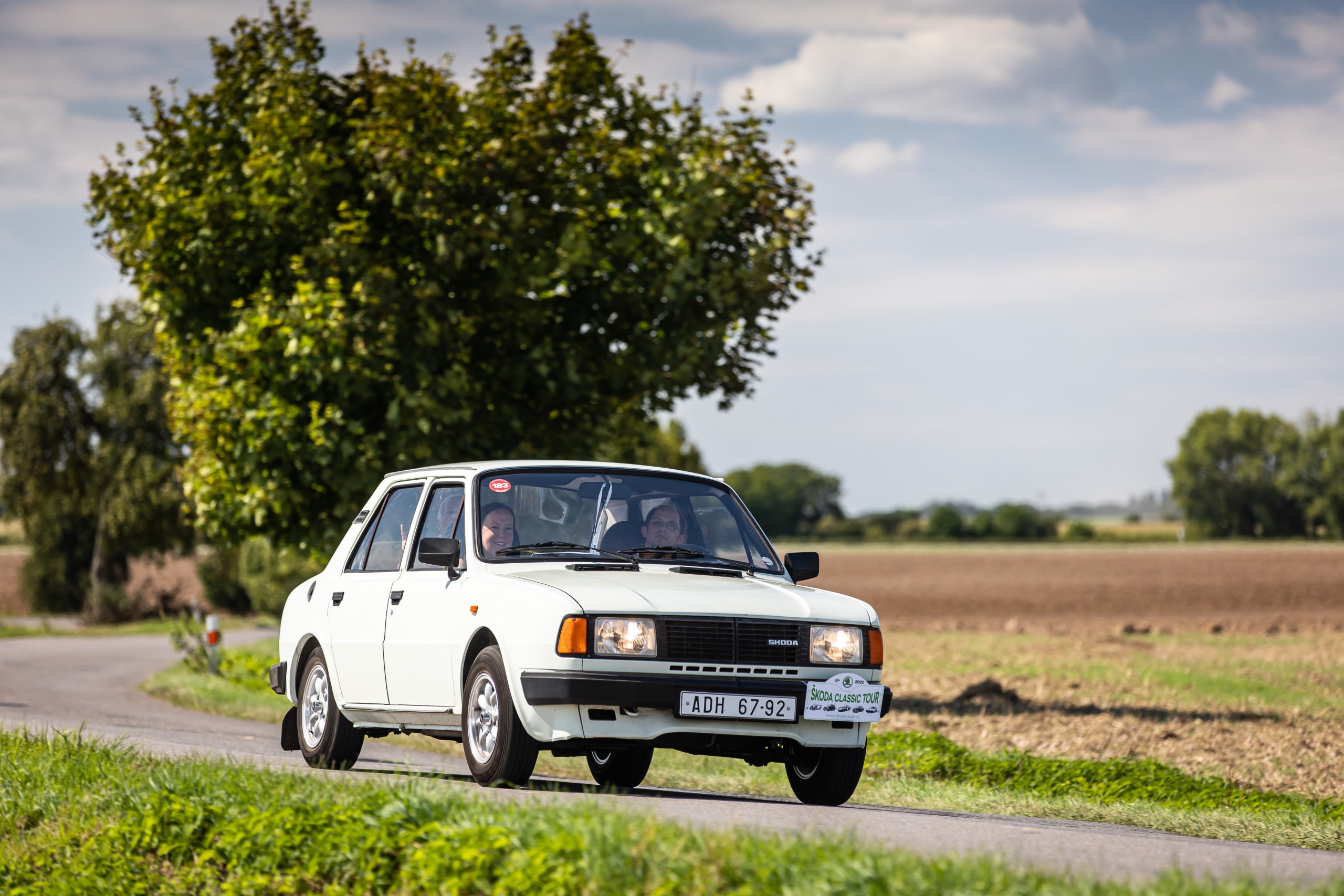 Pavel Borecký behind the wheel of his ŠKODA 120 L from 1988 - Škoda ...
