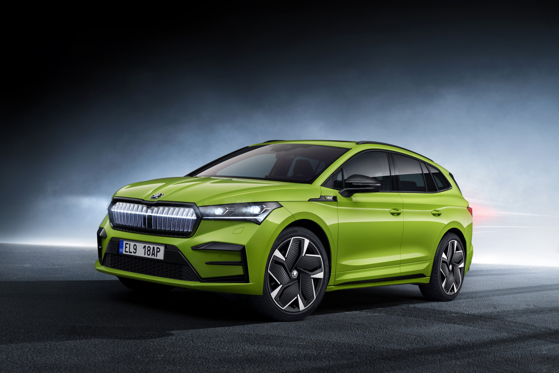 ŠKODA ENYAQ RS iV: Sustainability meets high-performance driving ...