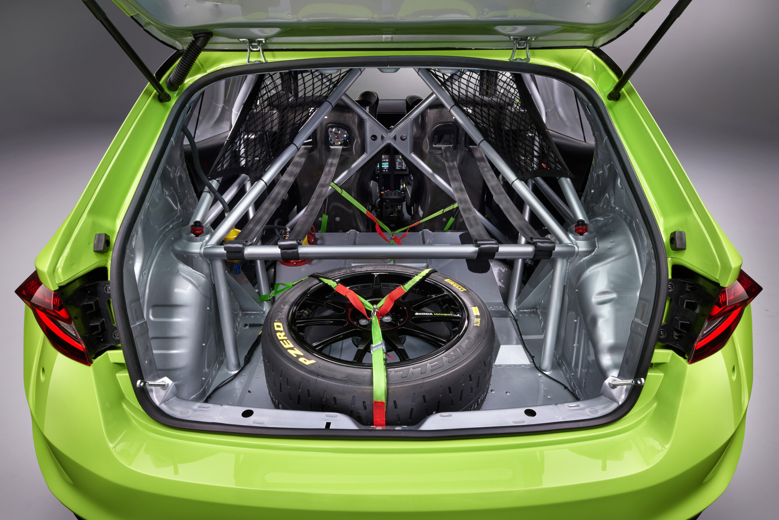 ŠKODA FABIA RS Rally2: Cutting-edge technology and maximum safety ...