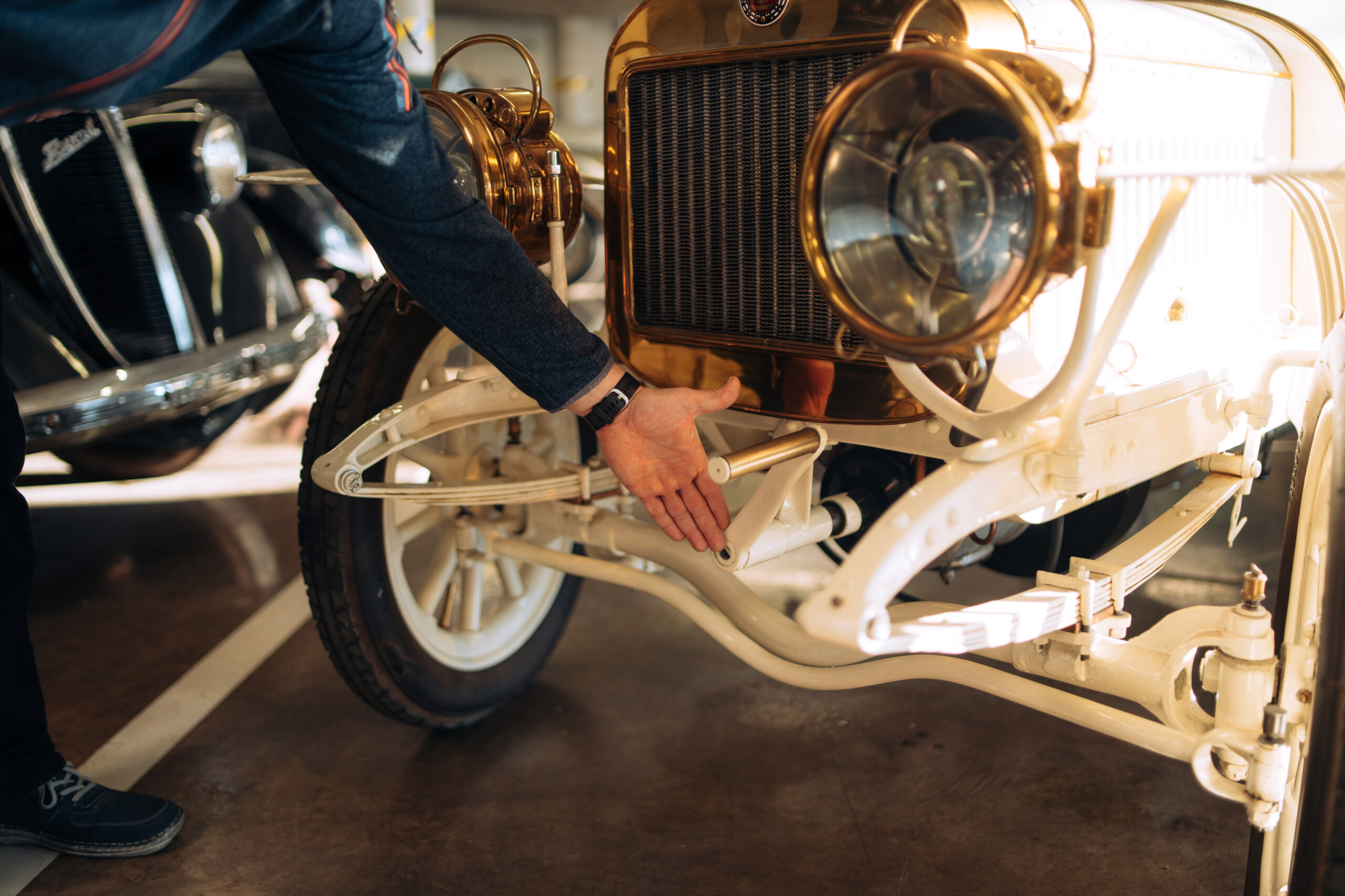 Starting cars used to be an art - Škoda Storyboard