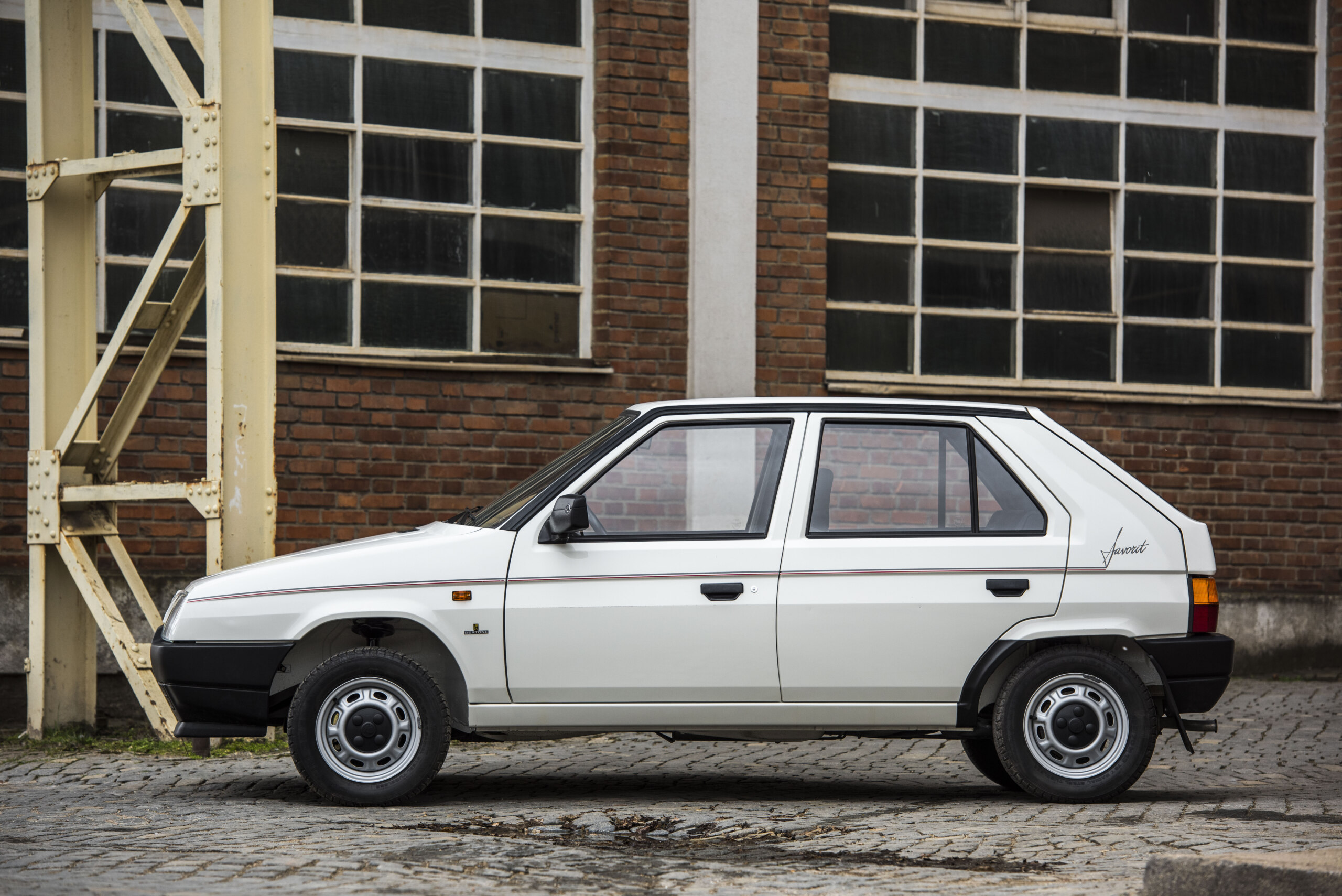 The best-preserved Favorit in the world - Škoda Storyboard