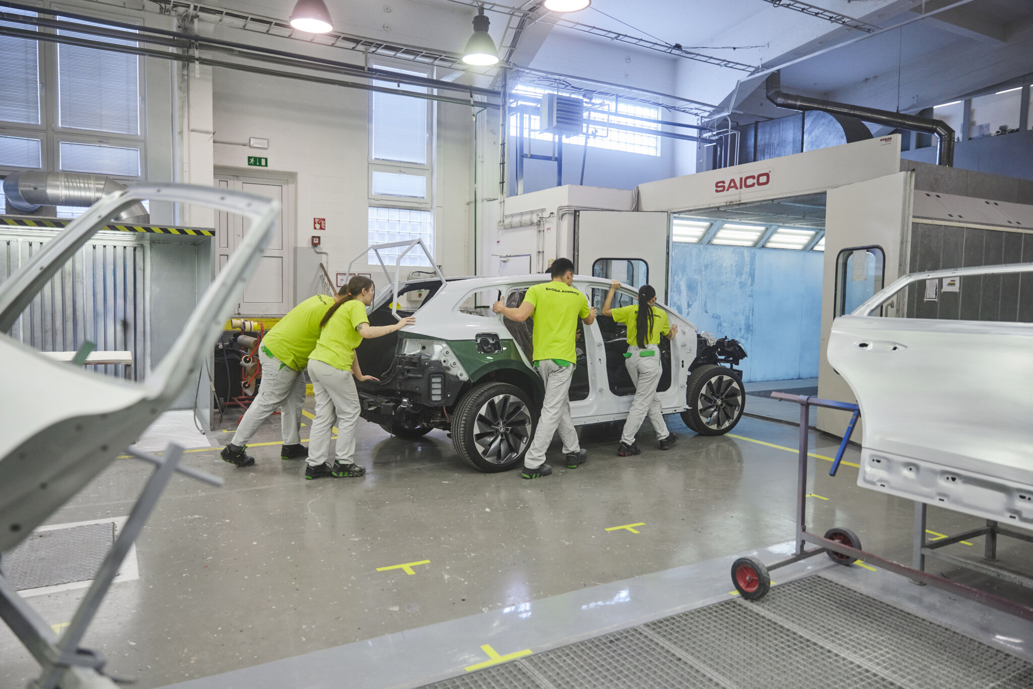 The name of Apprentice Car No. 9 is Škoda Roadiaq - Škoda Storyboard